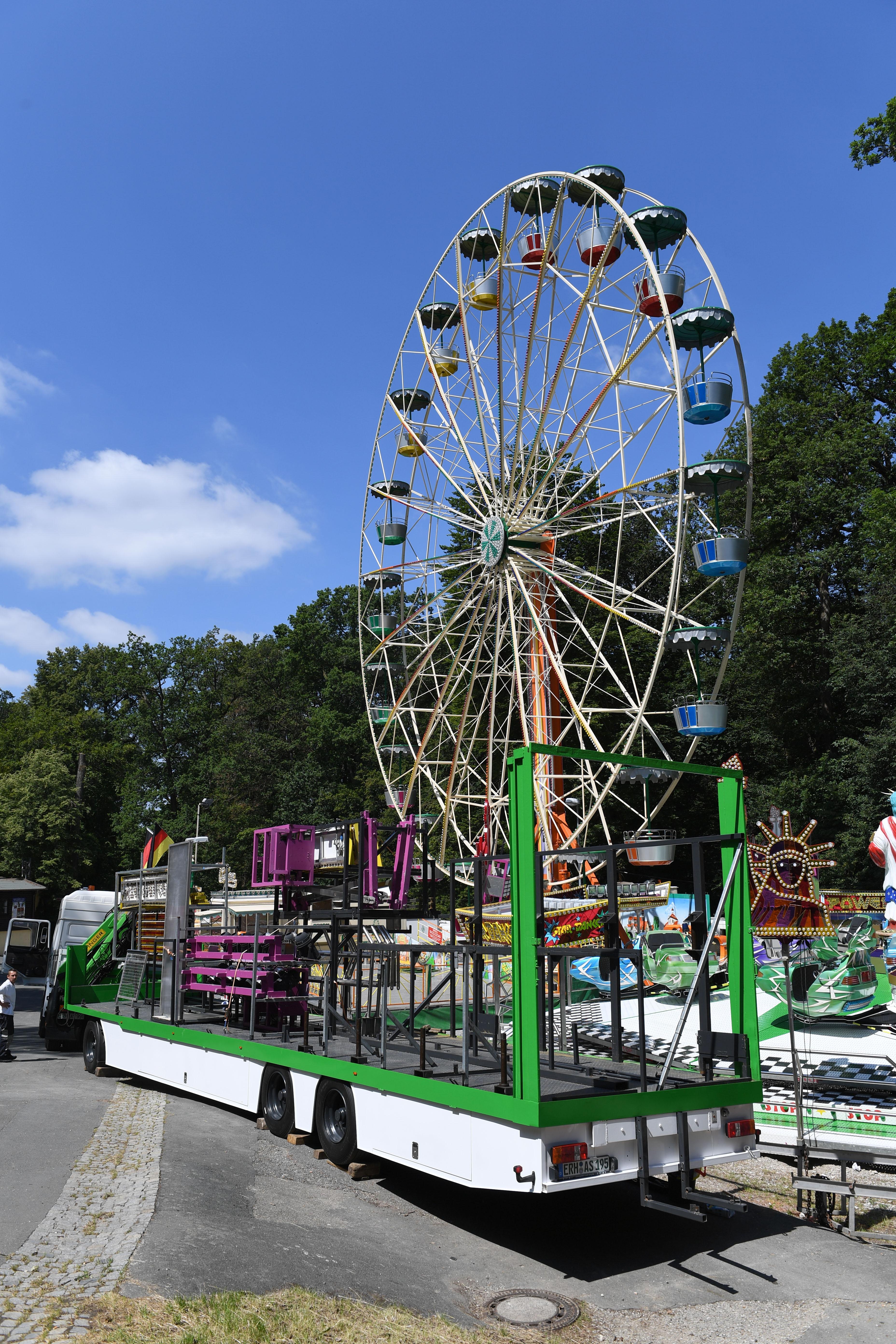 Statt Annafest nun in der Lagerhalle: Hier schläft das Riesenrad Orion