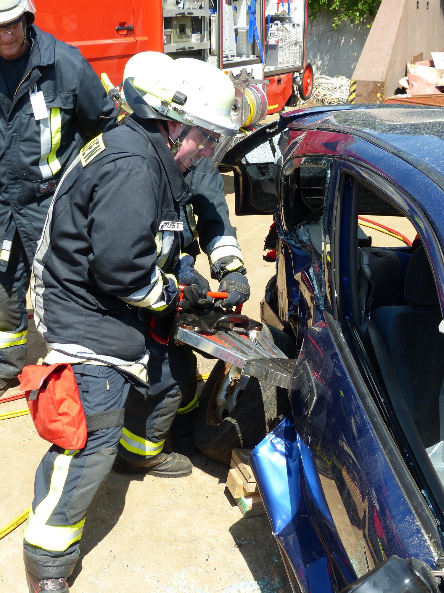 Löschen, bergen, retten, schützen: Alarm für die Brandschützer