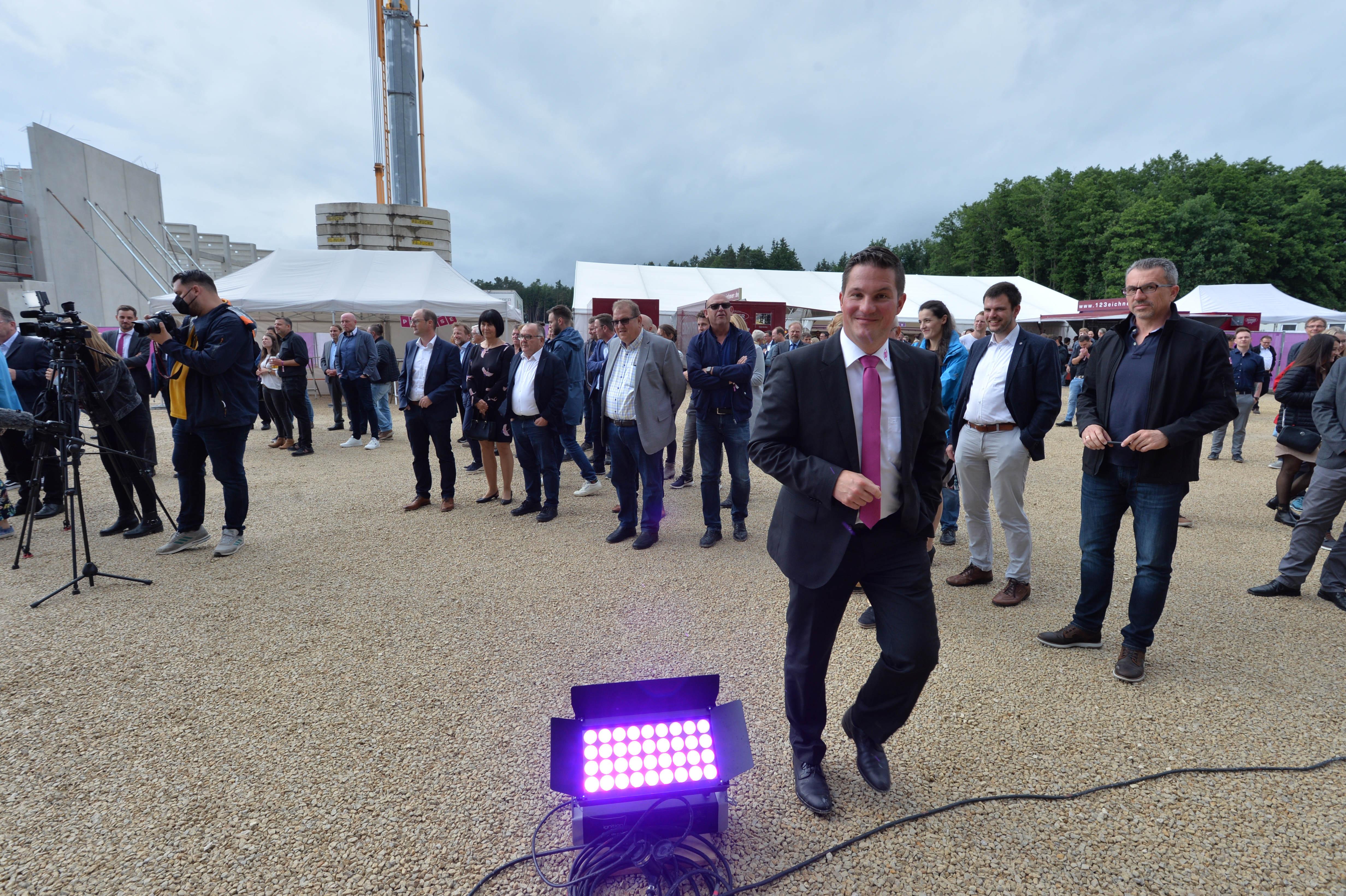 Fuchs Europoles baut neues Werk