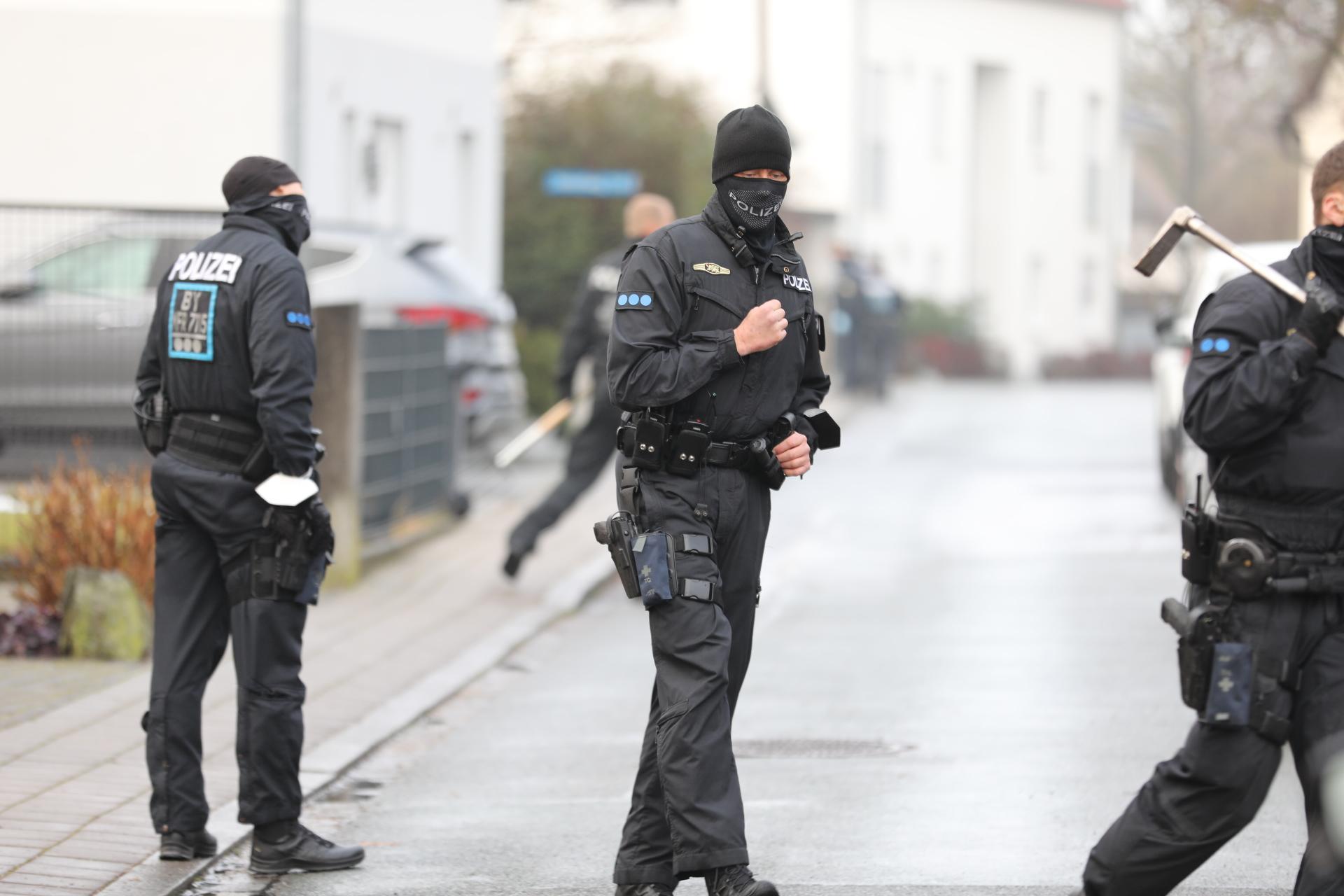 Nach Tötungsdelikt in Burgfarrnbach: USK und Polizei suchen nach der ...