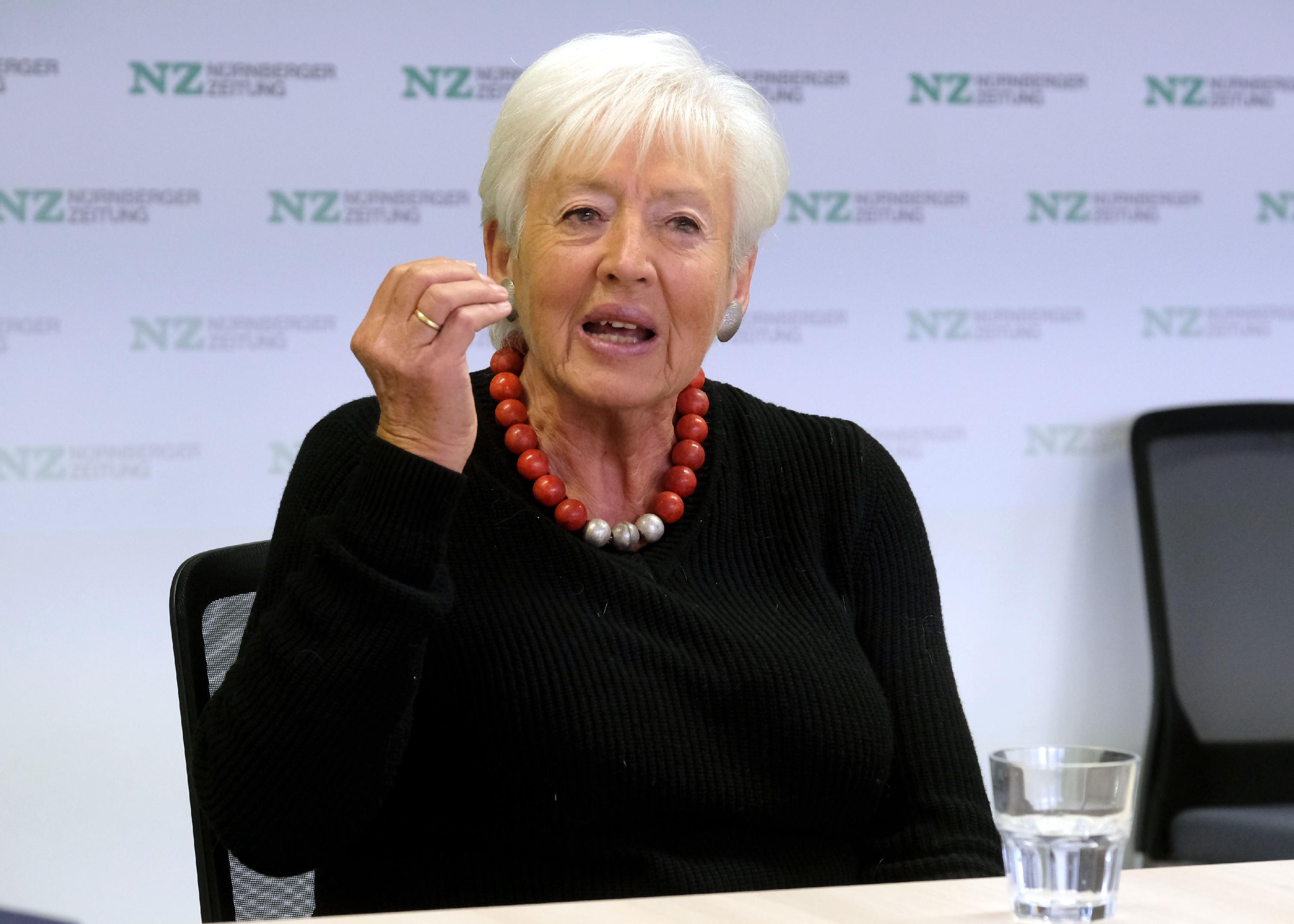 Dokumentation über Nürnberger Ehrenbürgerin Renate Schmidt | Nordbayern