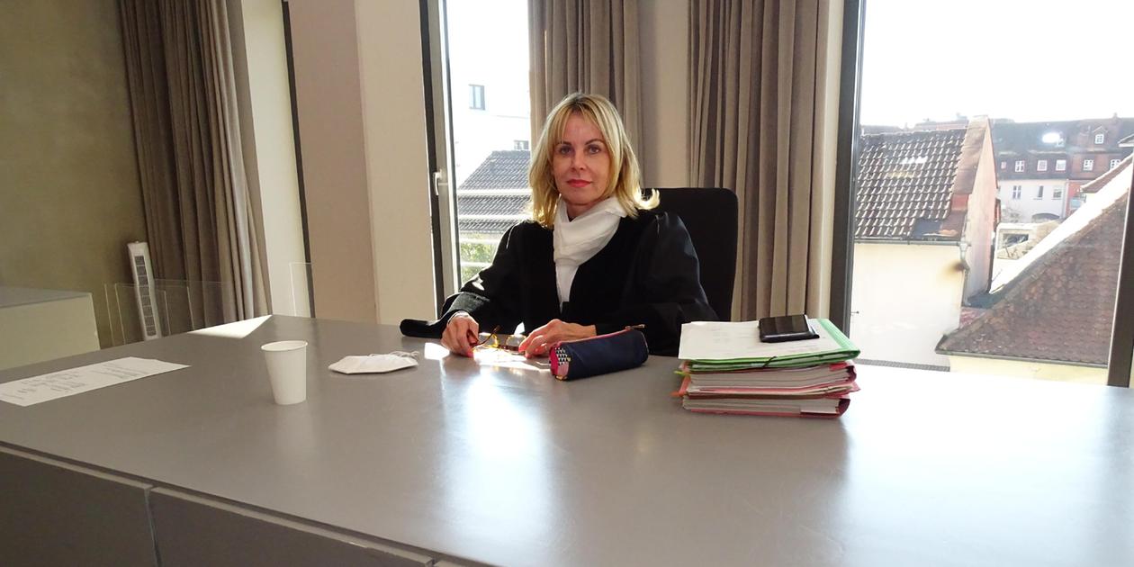 Missbrauchsprozess gegen Ex-Lehrer: Von acht Anklagepunkten bleibt nur ... Missbrauchsprozess gegen Ex-Lehrer: Von acht Anklagepunkten bleibt nur ...