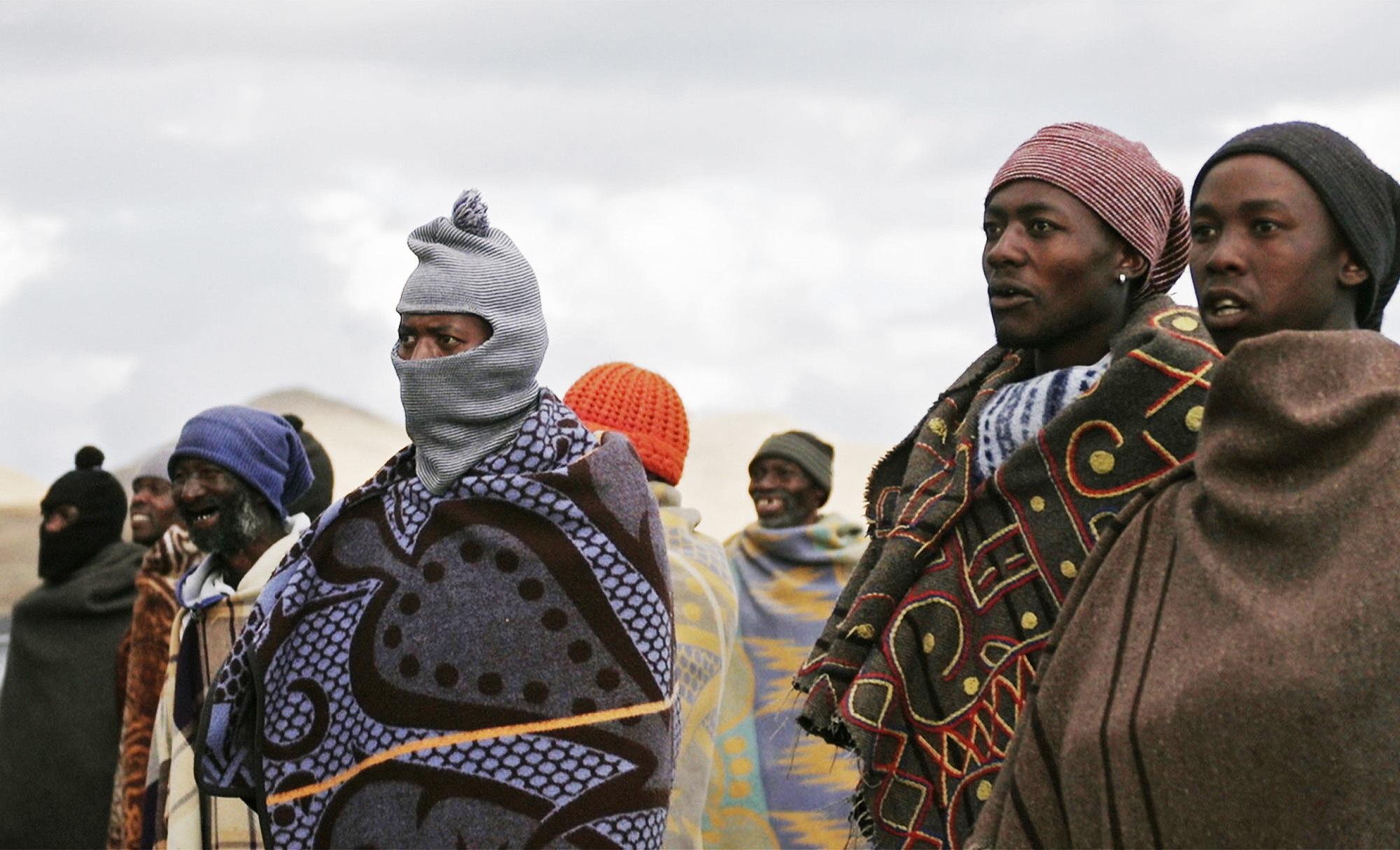"Gangster Backstage" und Kannibalentage: Teboho Edkins im Filmhaus Nürnberg