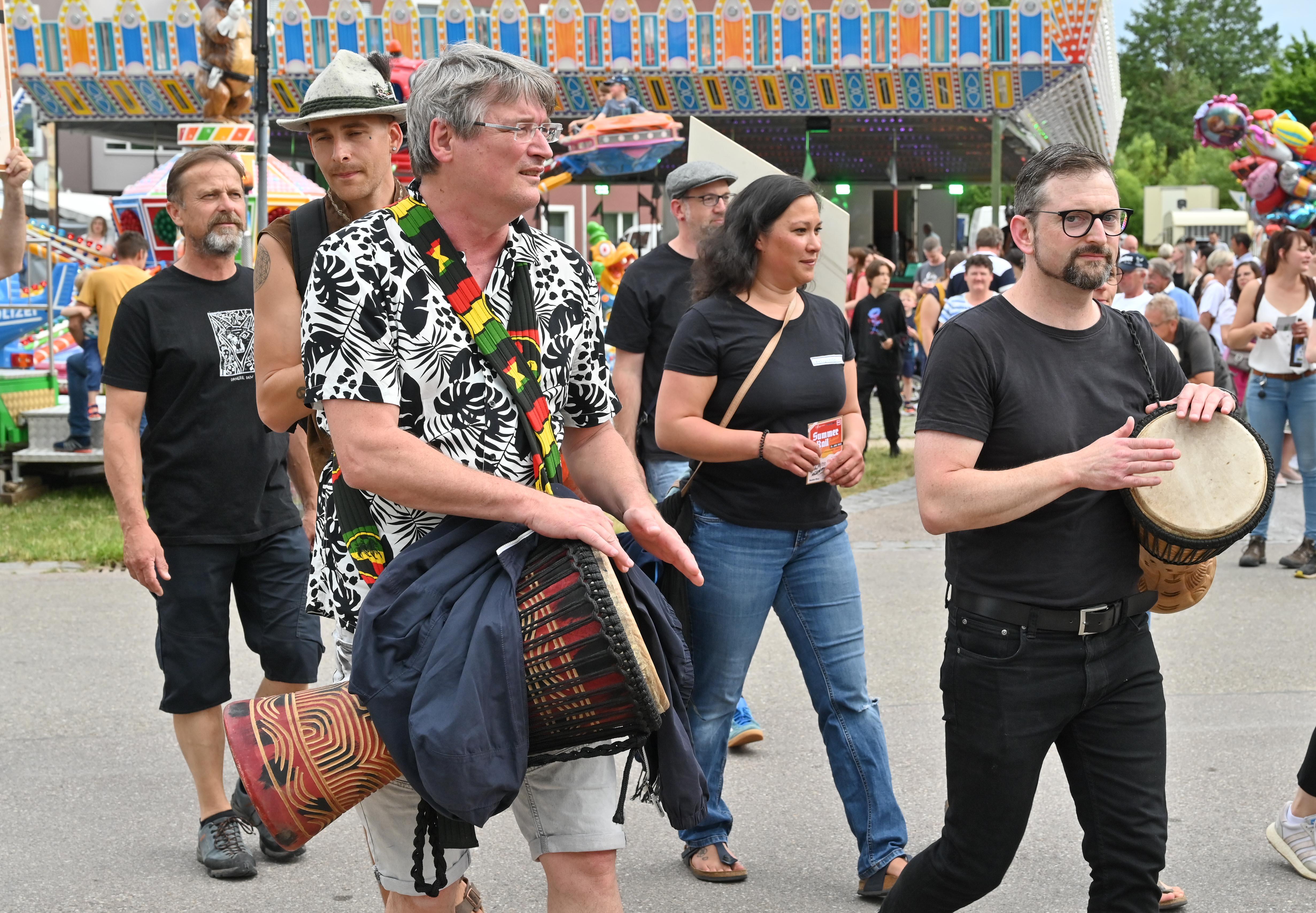 Prächtige Gewänder, flüssiges Gold und gute Laune: So ist das Spalter ...