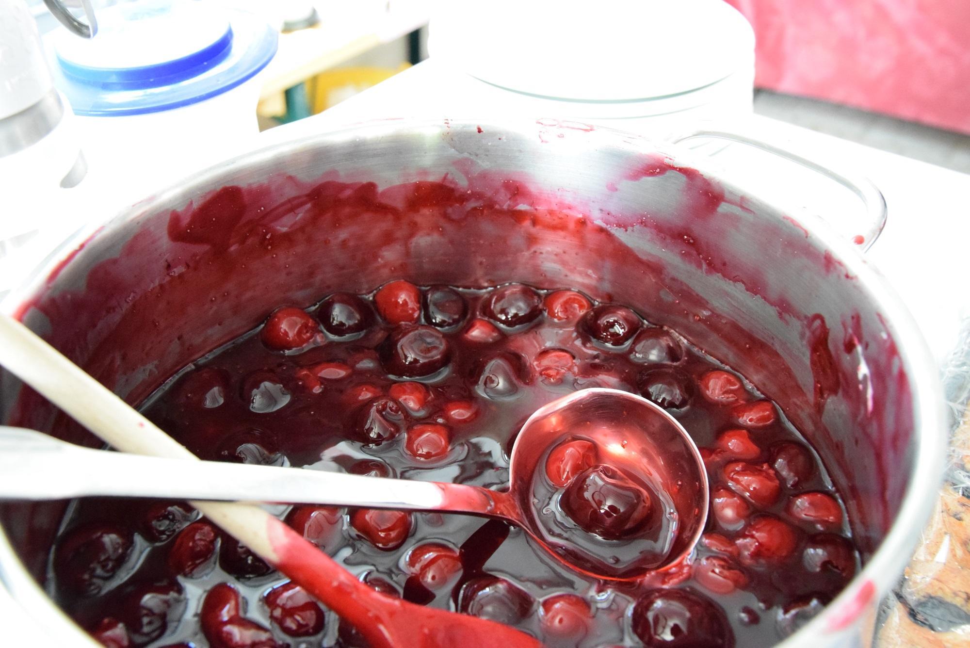 Süße Spezialitäten: Kirschhoffest in Kalbensteinberg und Großweingarten