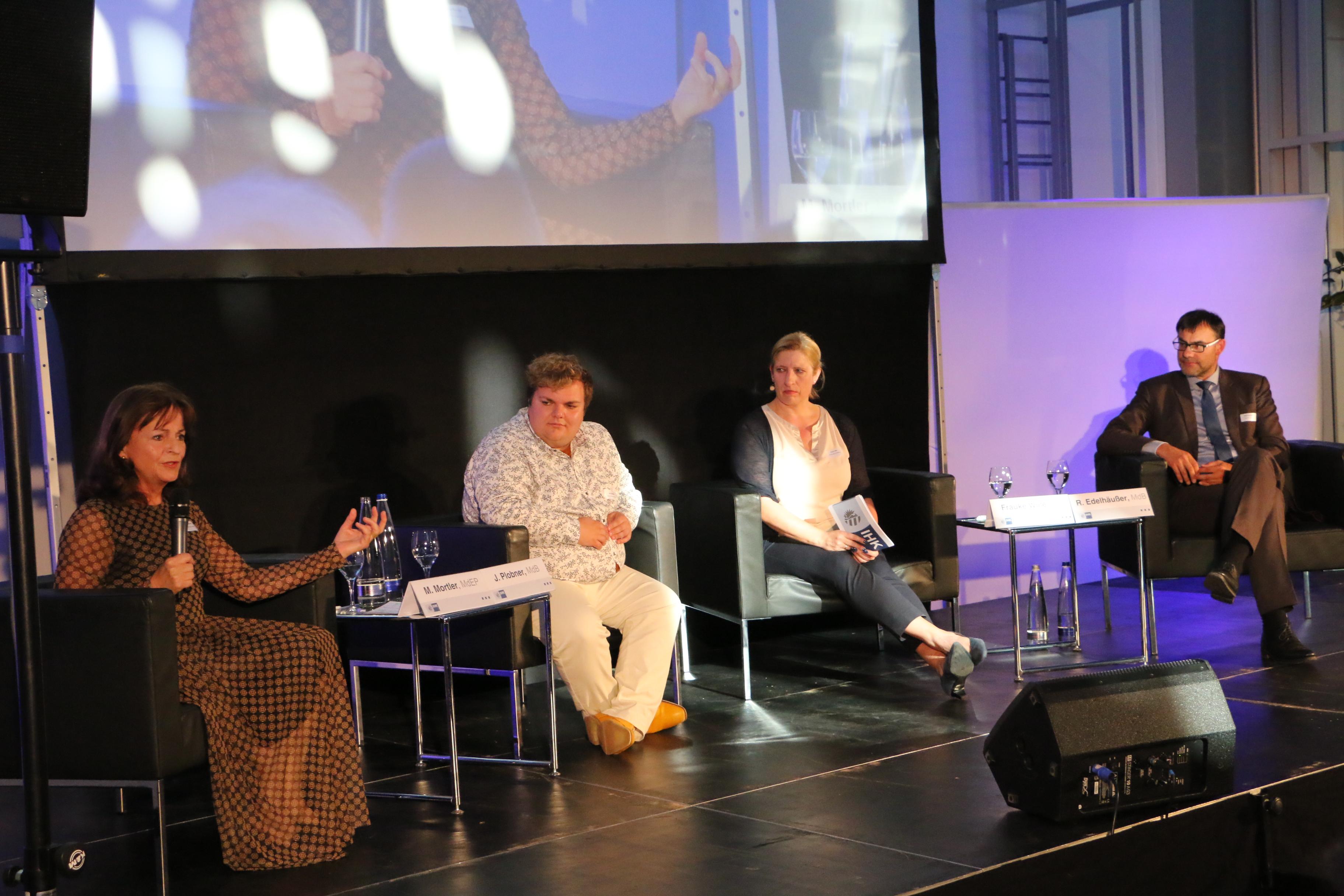 Viel Kritik an und in der Politik