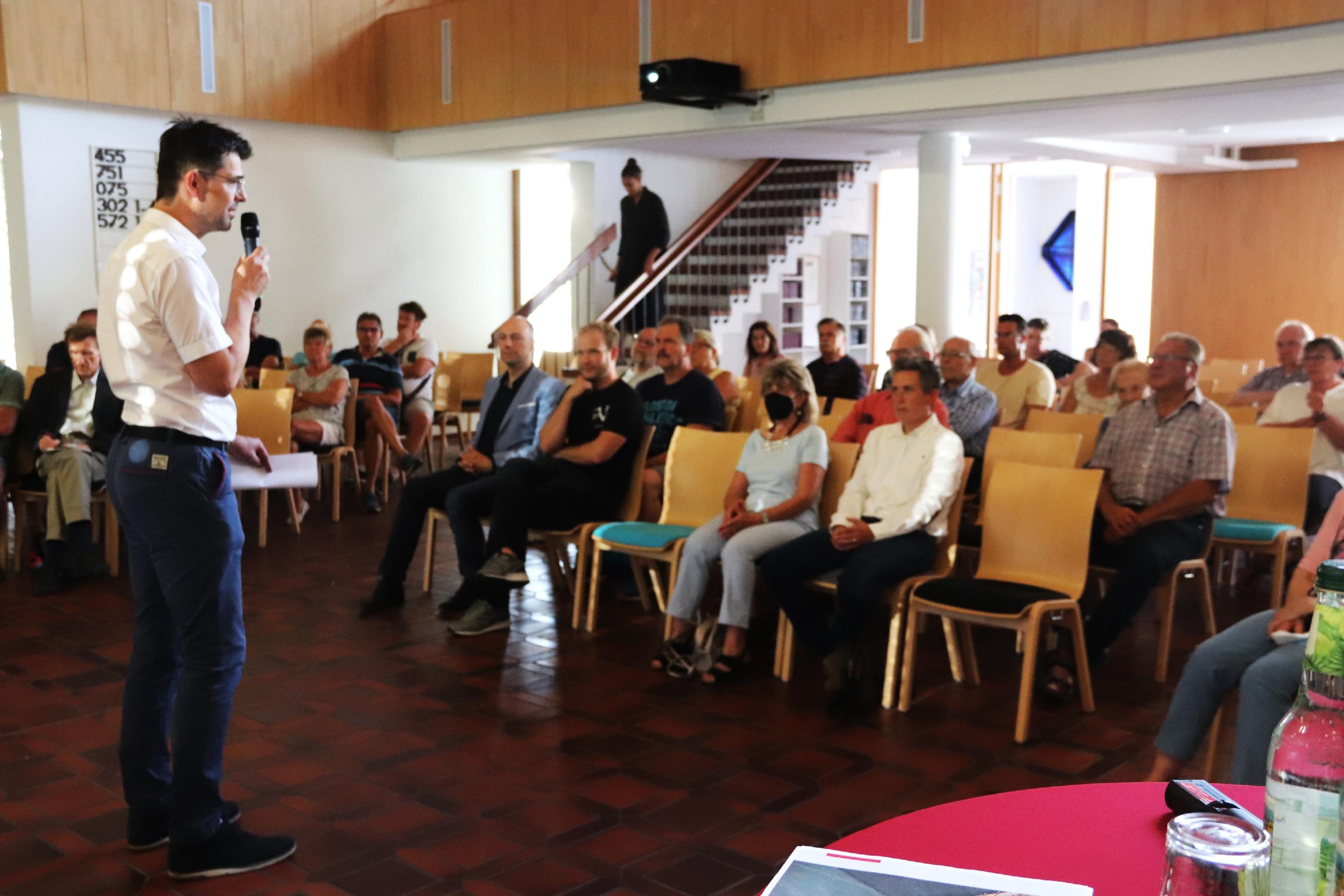 Hitzige Diskussion über neuen Worzeldorfer Kreisverkehr