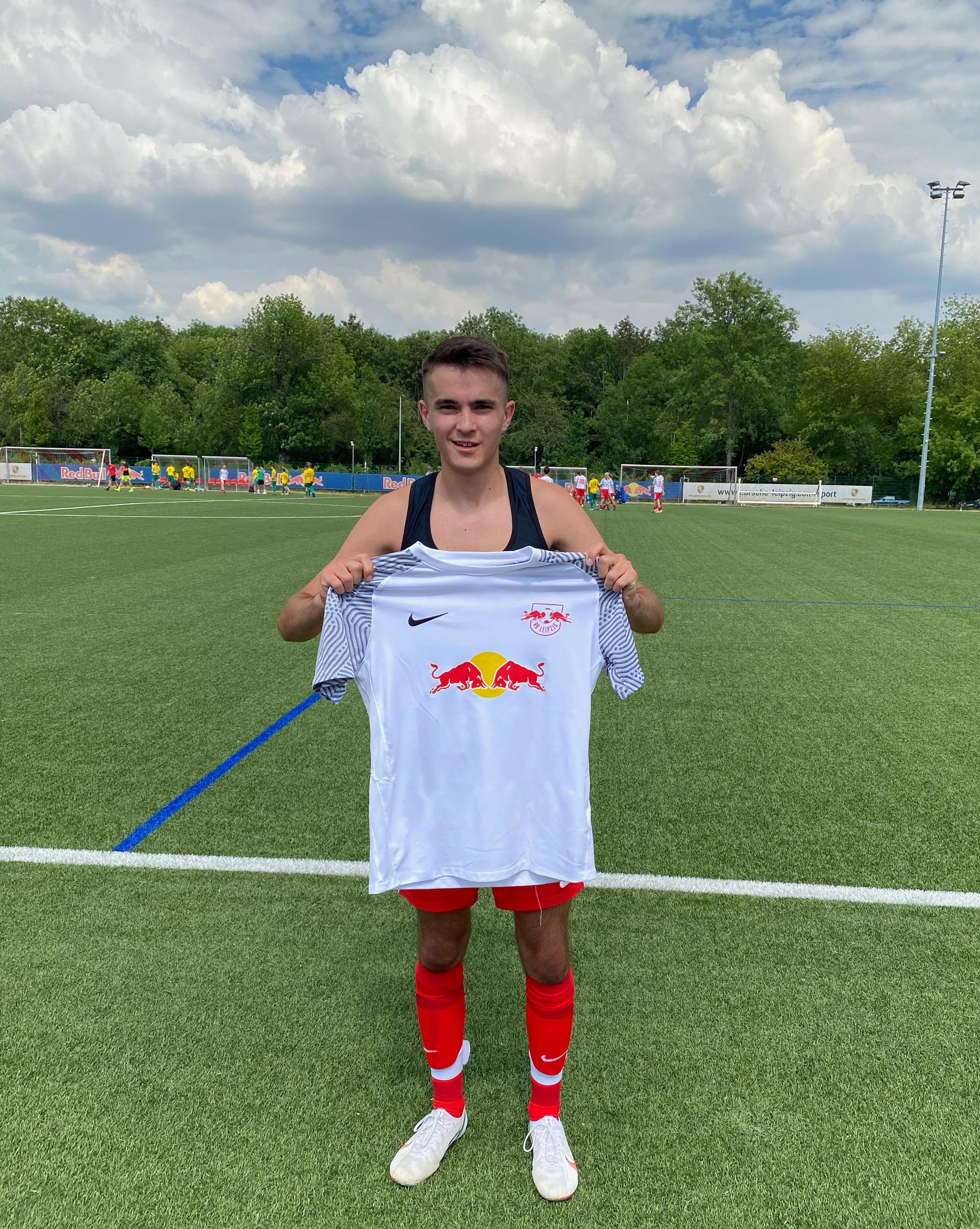 Heuchlinger macht bei RB Leipzig ersten Schritt zum Fußballprofi