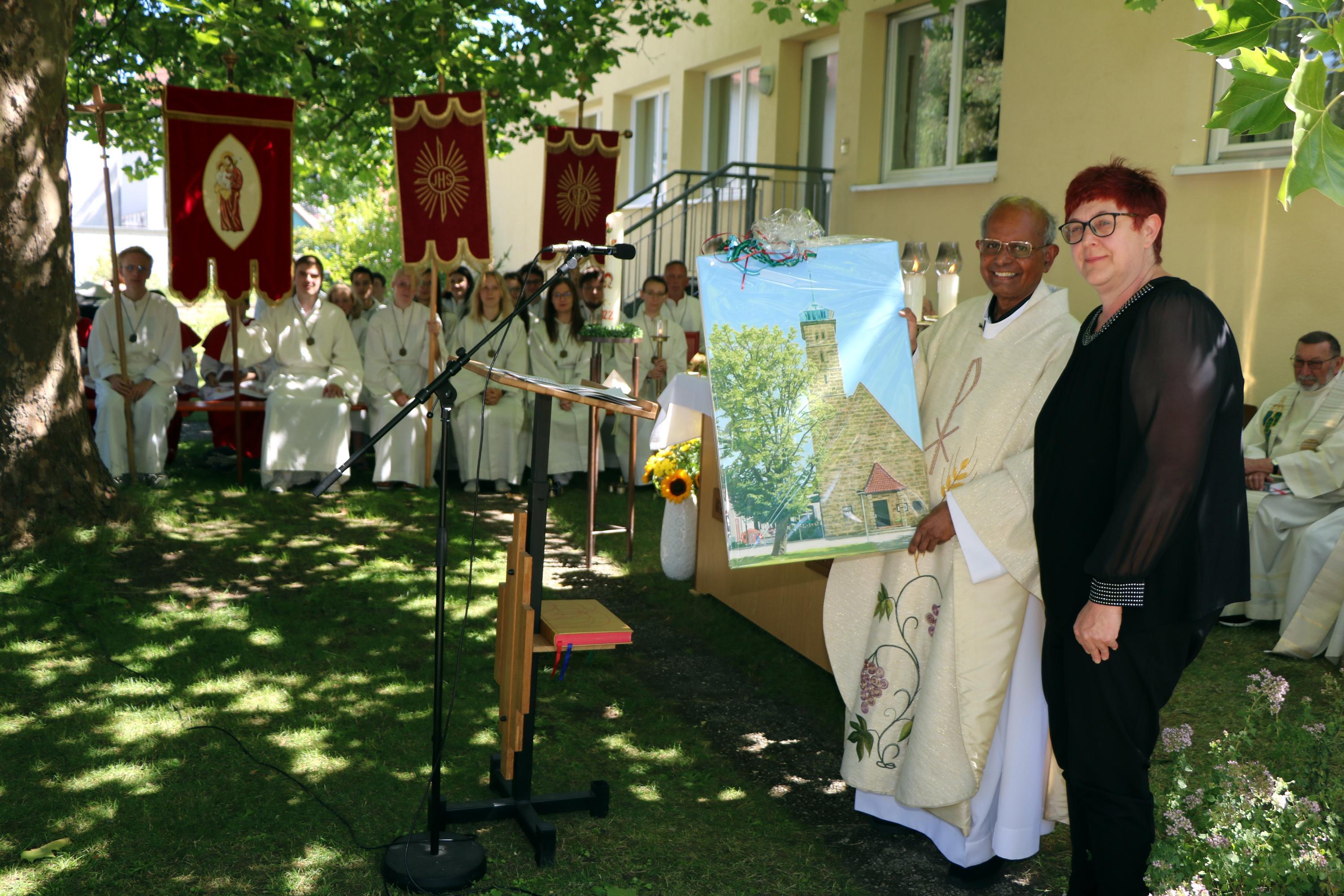 Pfarrer Mathew Kiliroor - Ein Inder in Baiersdorf nimmt Abschied