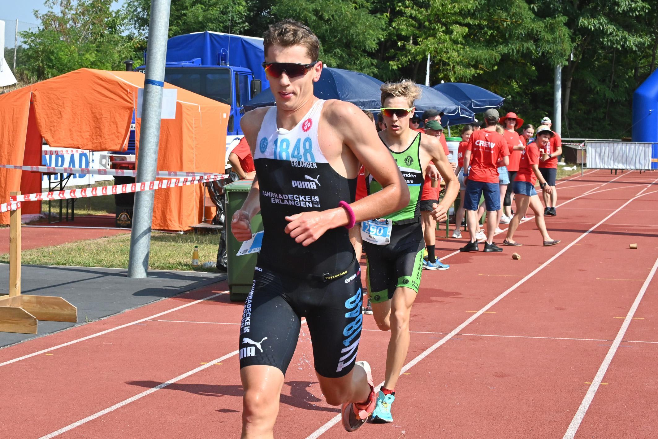 Erlanger Triathlon: Götzenberger zum Sechsten, TV-Athleten auf dem Podium