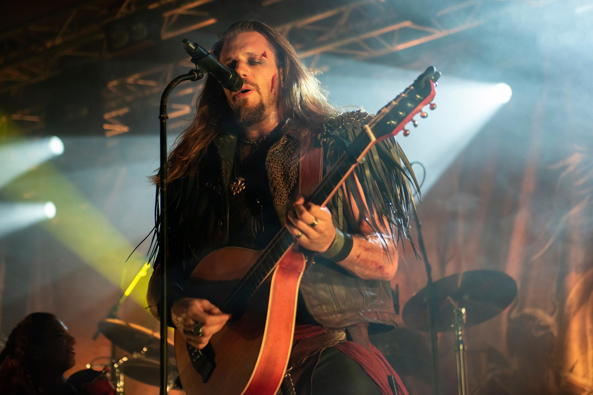 Am zweiten Tag steppten im Höchstadter Schlosshof die Trolle