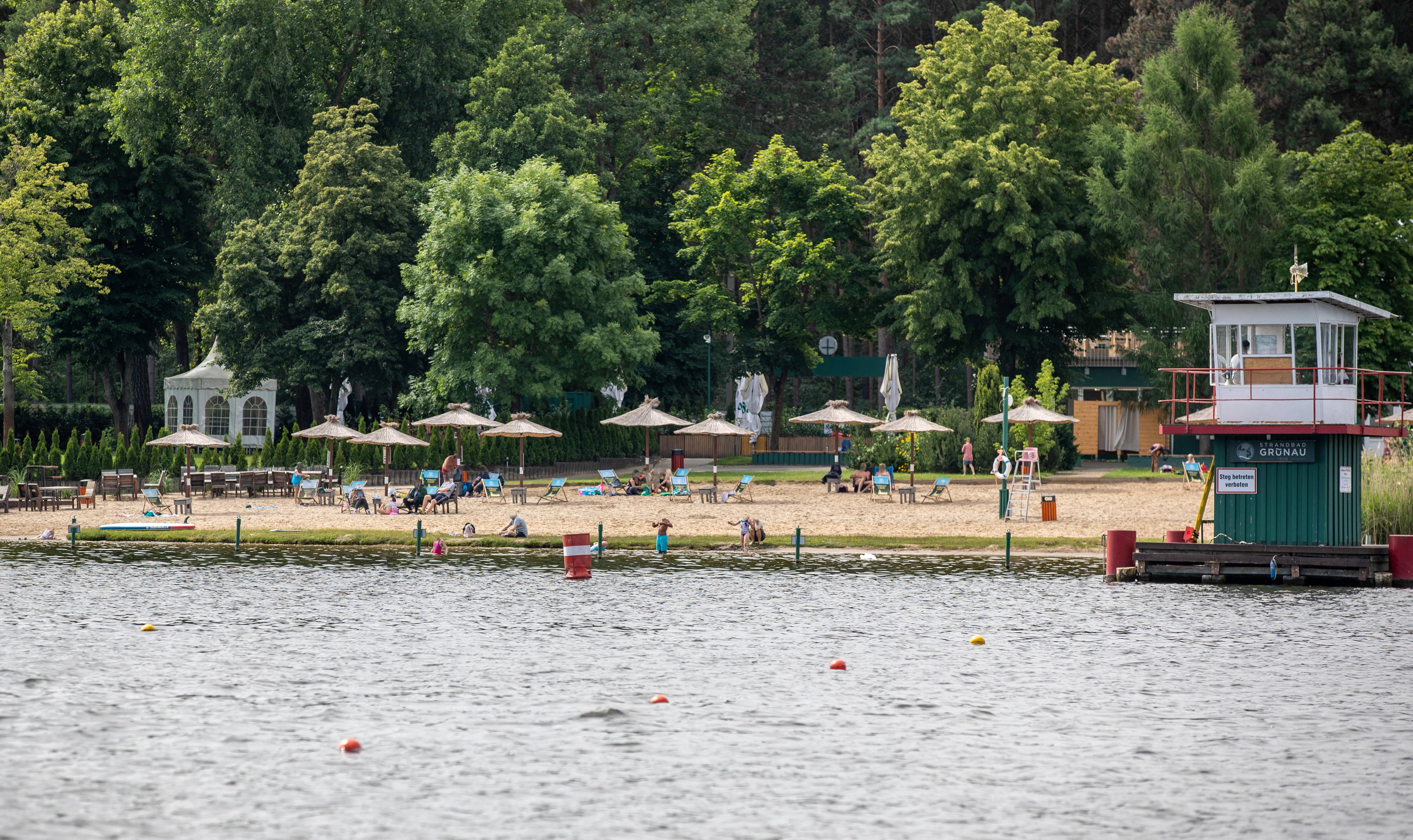 In Berliner Freibad: Badegäste werden nach Herkunft ausgewählt - und ...