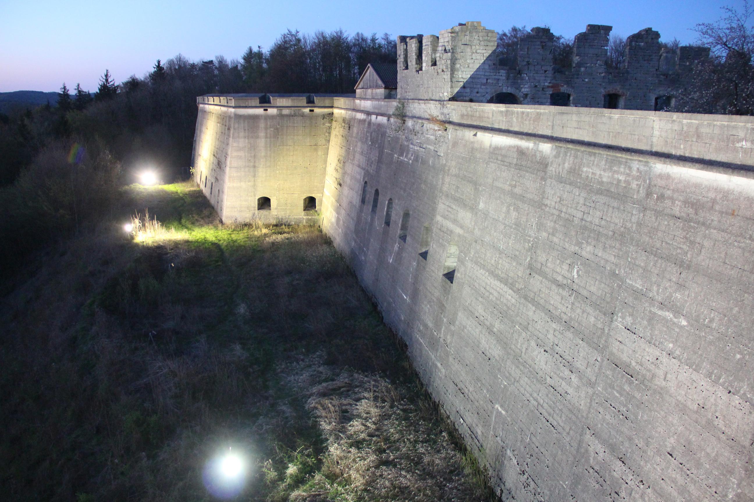 Ab sofort auch Licht aus am Rothenberg: Festung wird trotz sparsamer ...