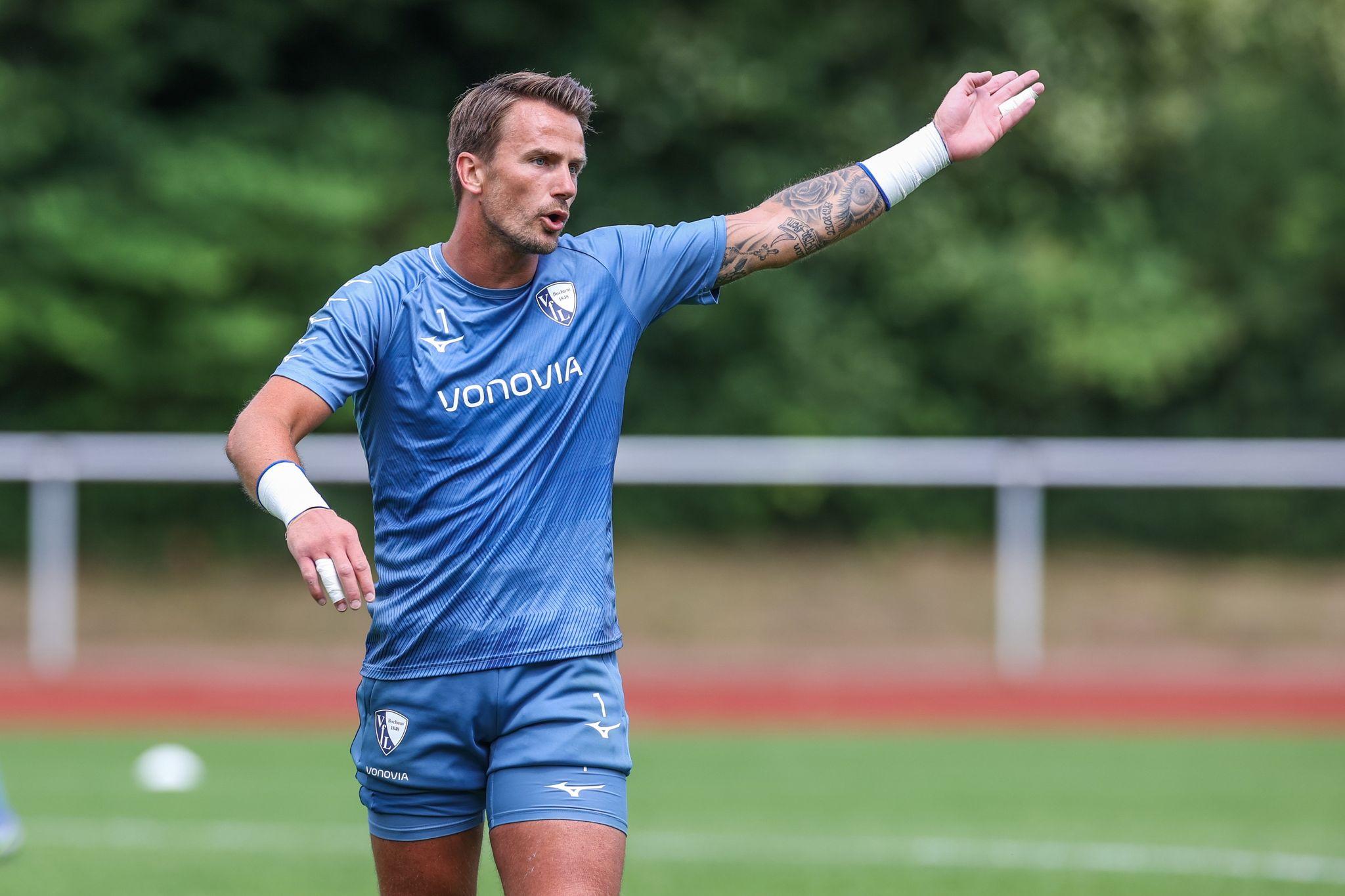 Bochums Torwart Riemann im Teamtraining nicht dabei