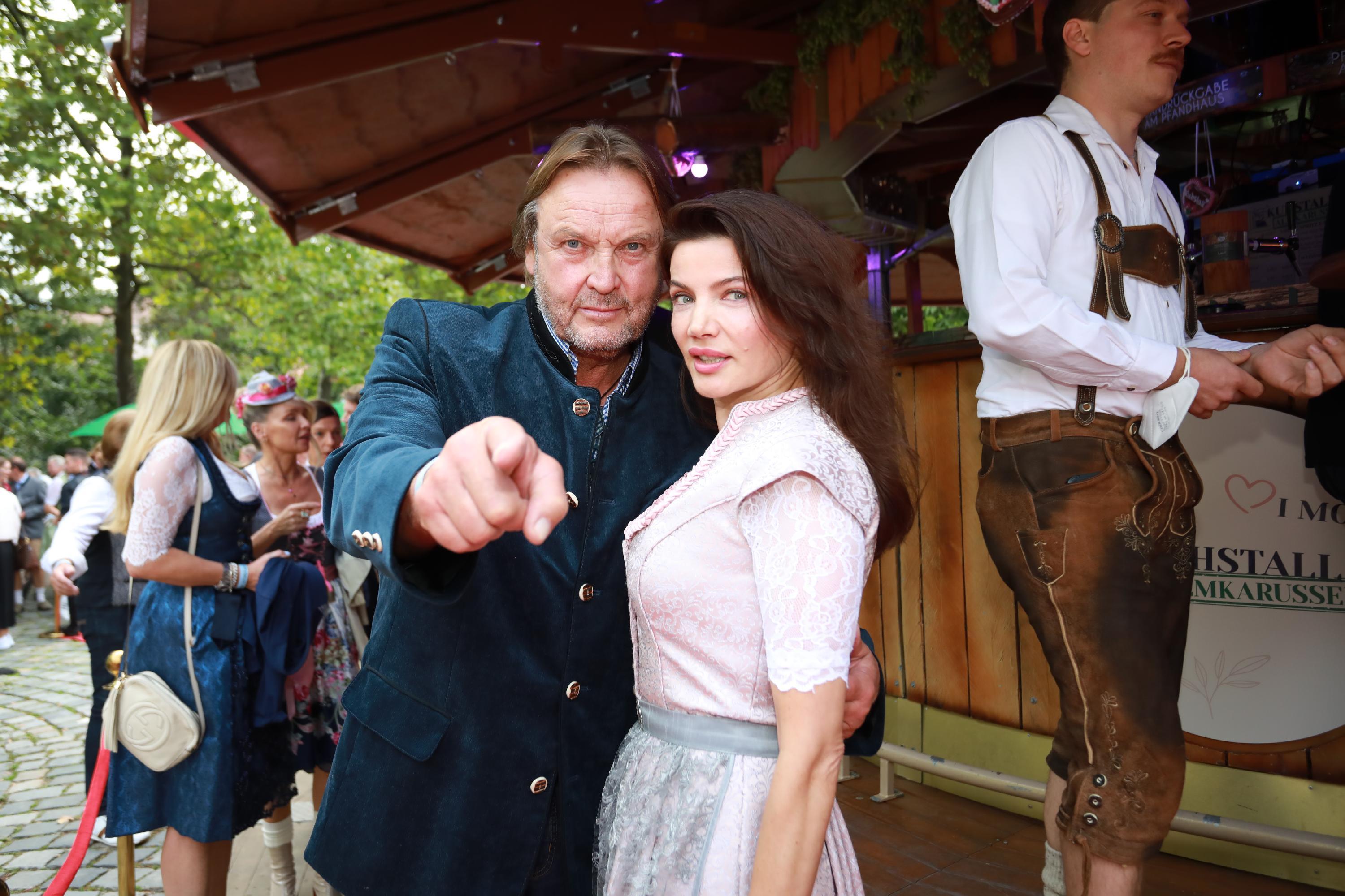 Nürnberger Altstadtfest: Geladene Gäste in Feierlaune beim Pre-Opening