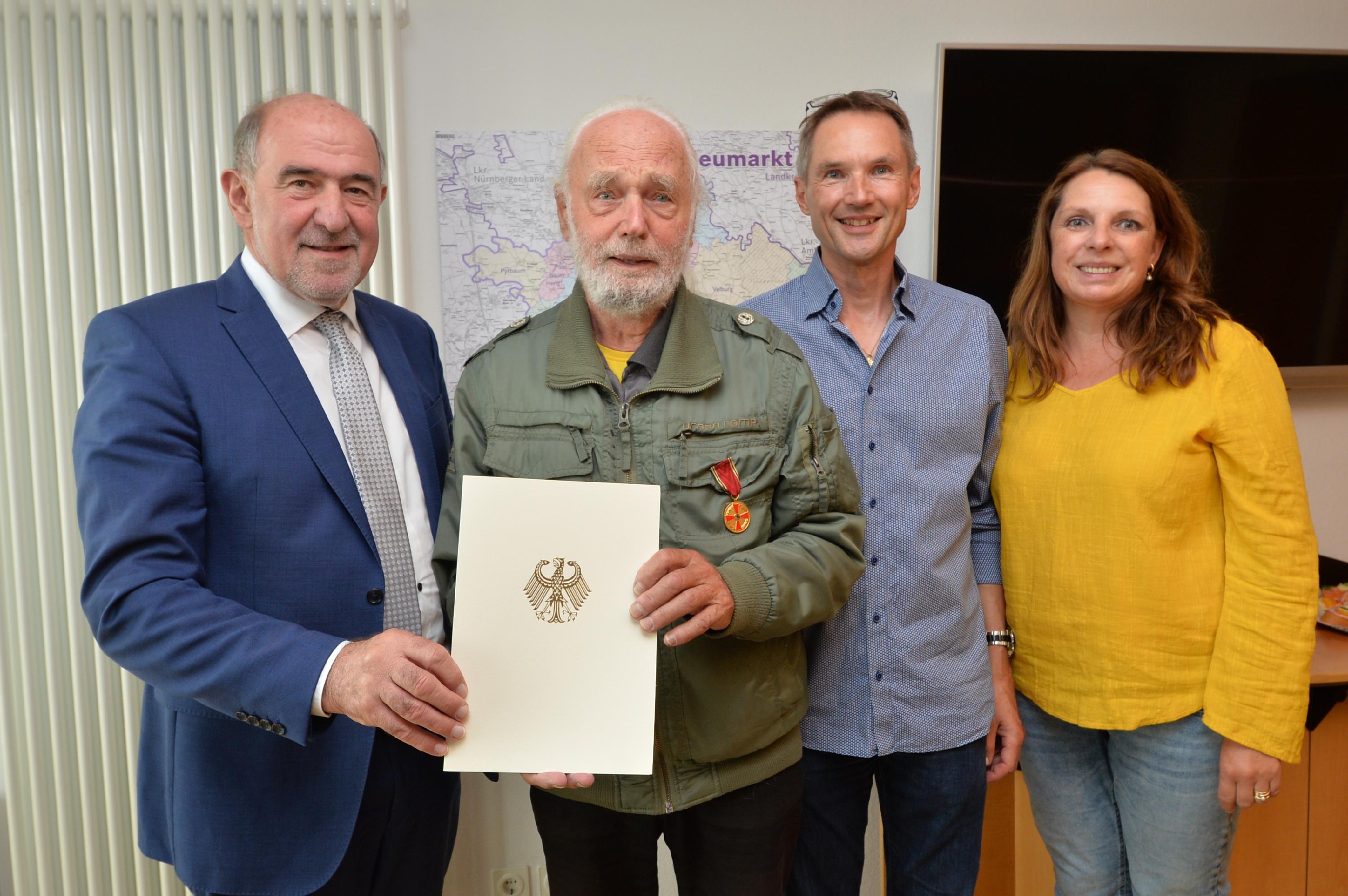 Ludwig Haubner hat die Verdienstmedaille der Bundesrepublik erhalten