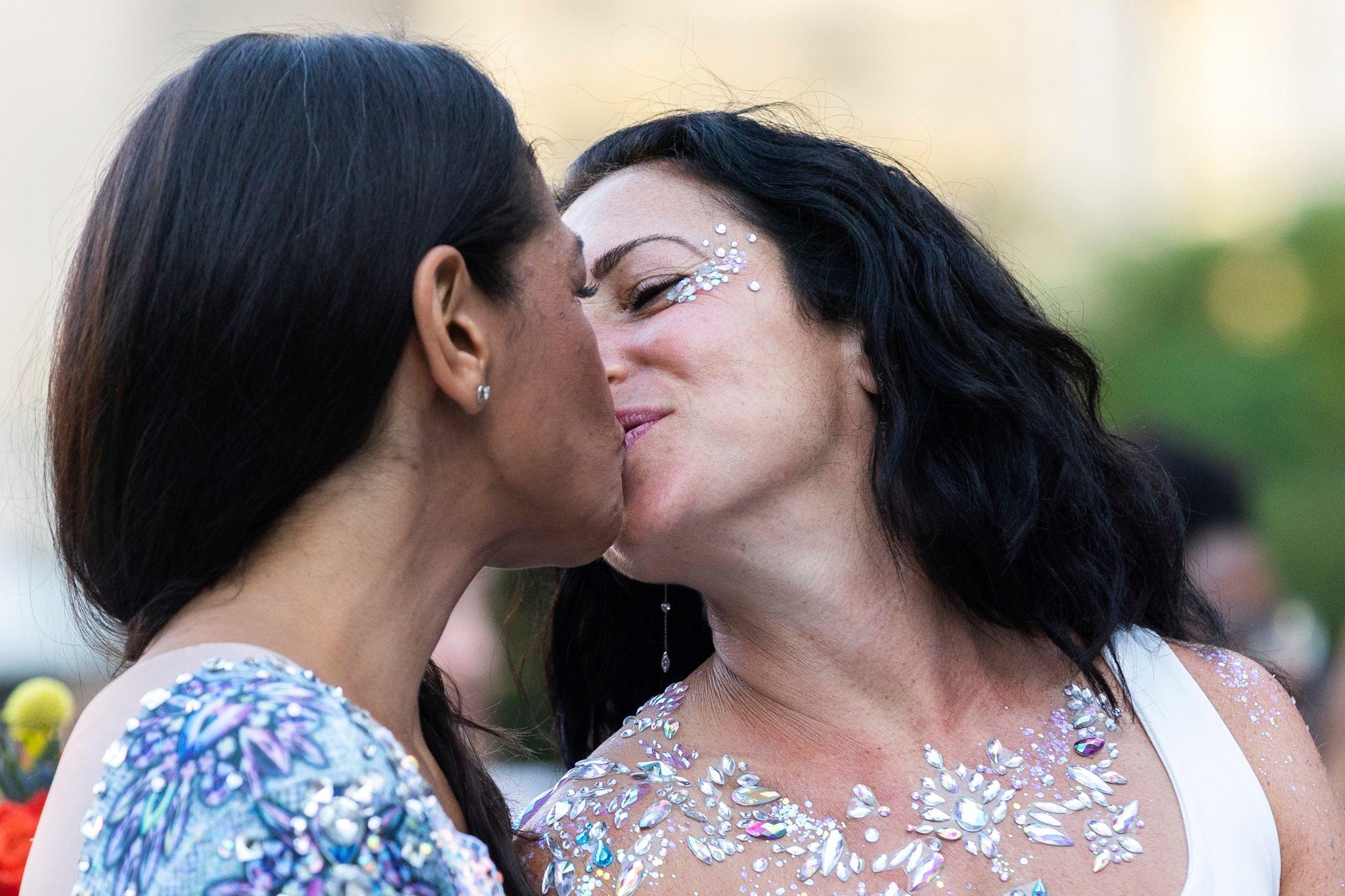 Gleichgeschlechtliche Ehen: US-Senat verschiebt Votum | Nordbayern