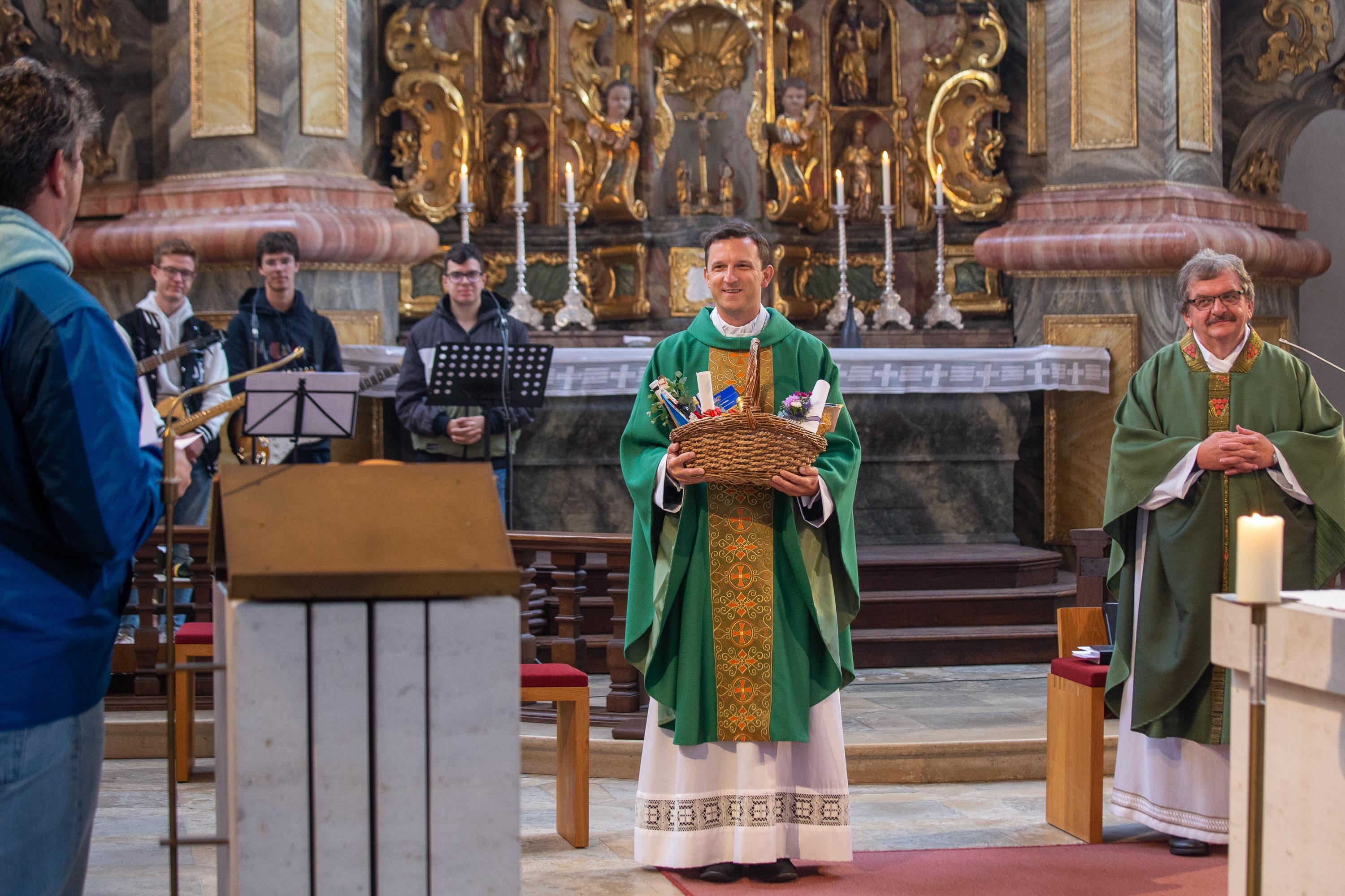 Hilpoltstein begrüßt neuen Pfarrvikar
