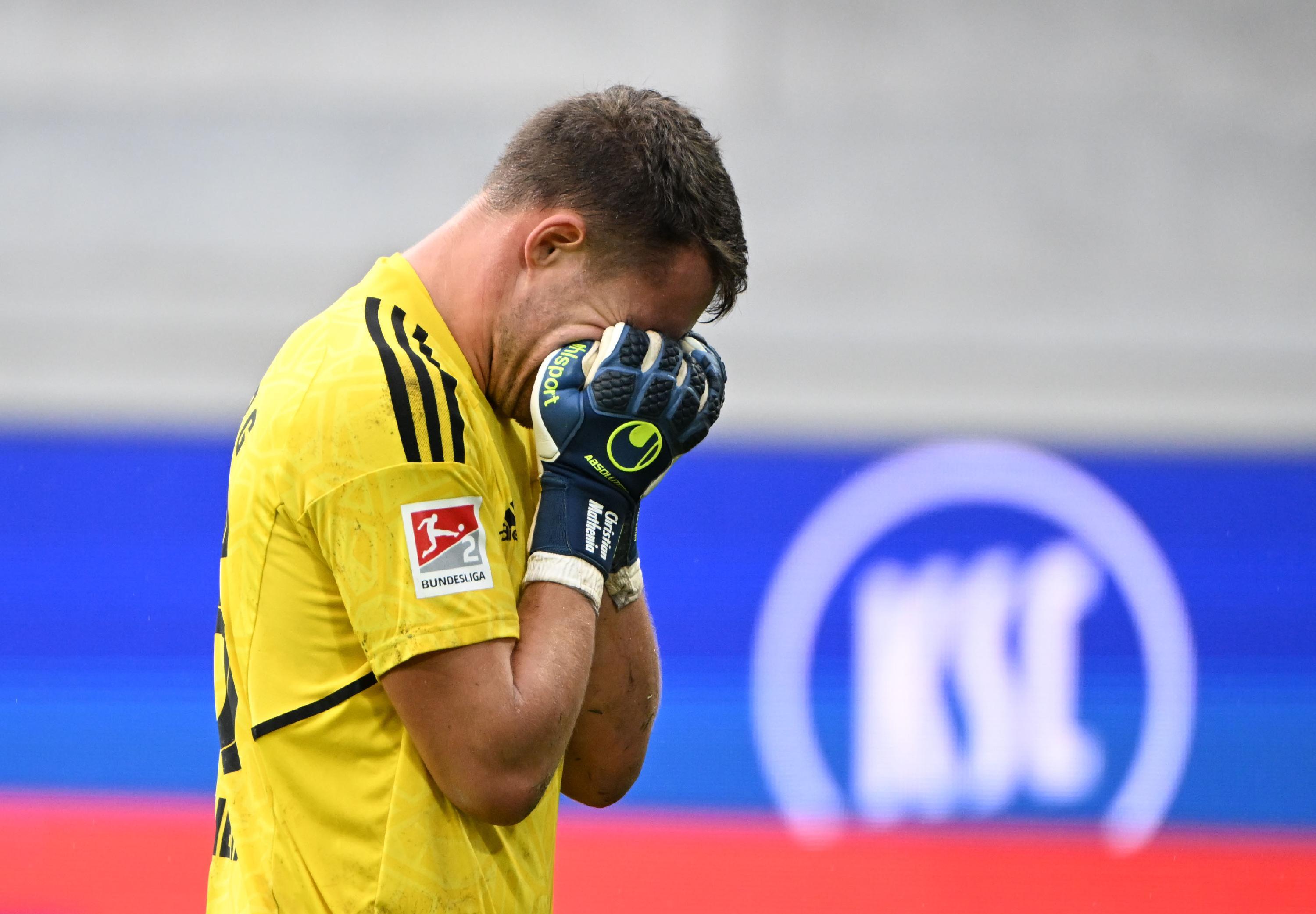 Sieben Fünfer: Die Noten für den Bodenlos-Club