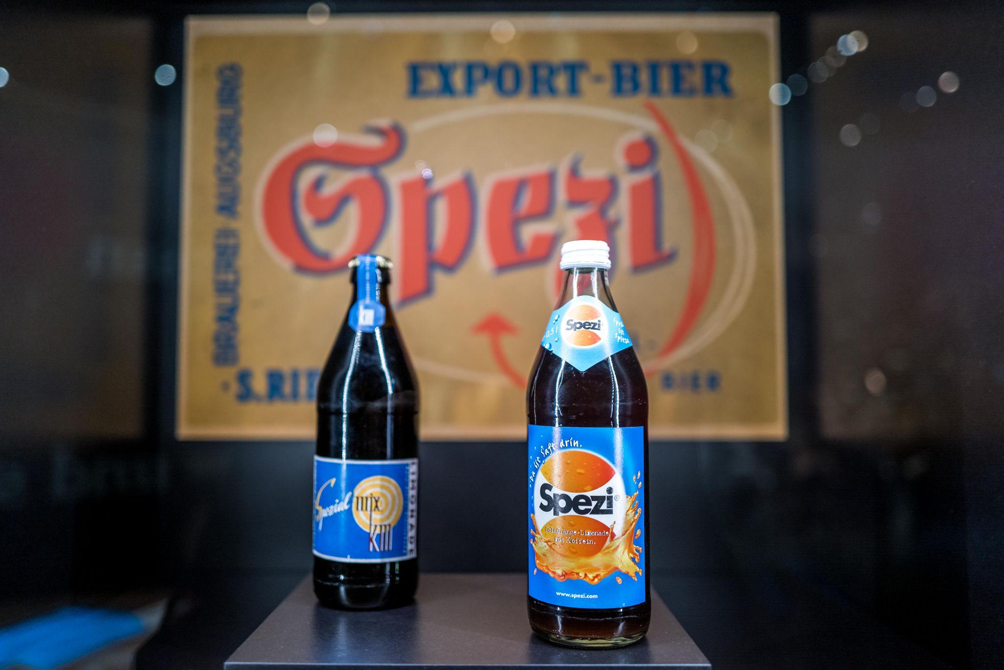 Erneut Streit um "Spezi" und sein Design: Paulaner zieht gegen Berentzen vor Gericht