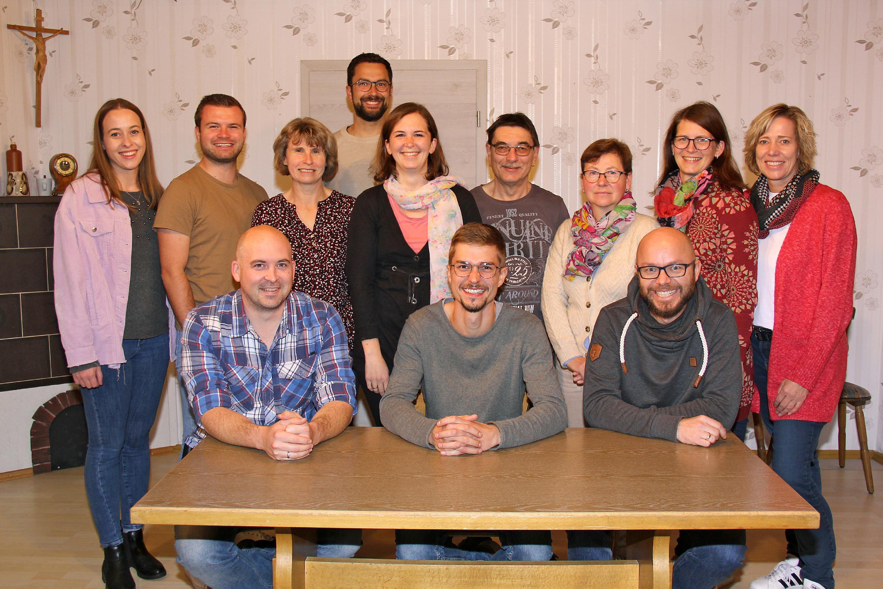 "De drei Saubärn" hausen ab auf der Sportheim-Bühne in Berg