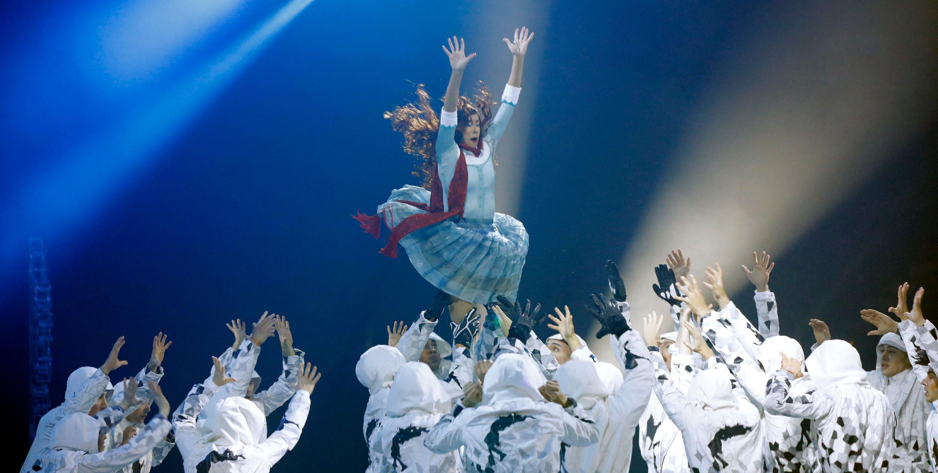 "Cirque du Soleil" bringt in Nürnberg spektakuläre Akrobatik aufs Eis