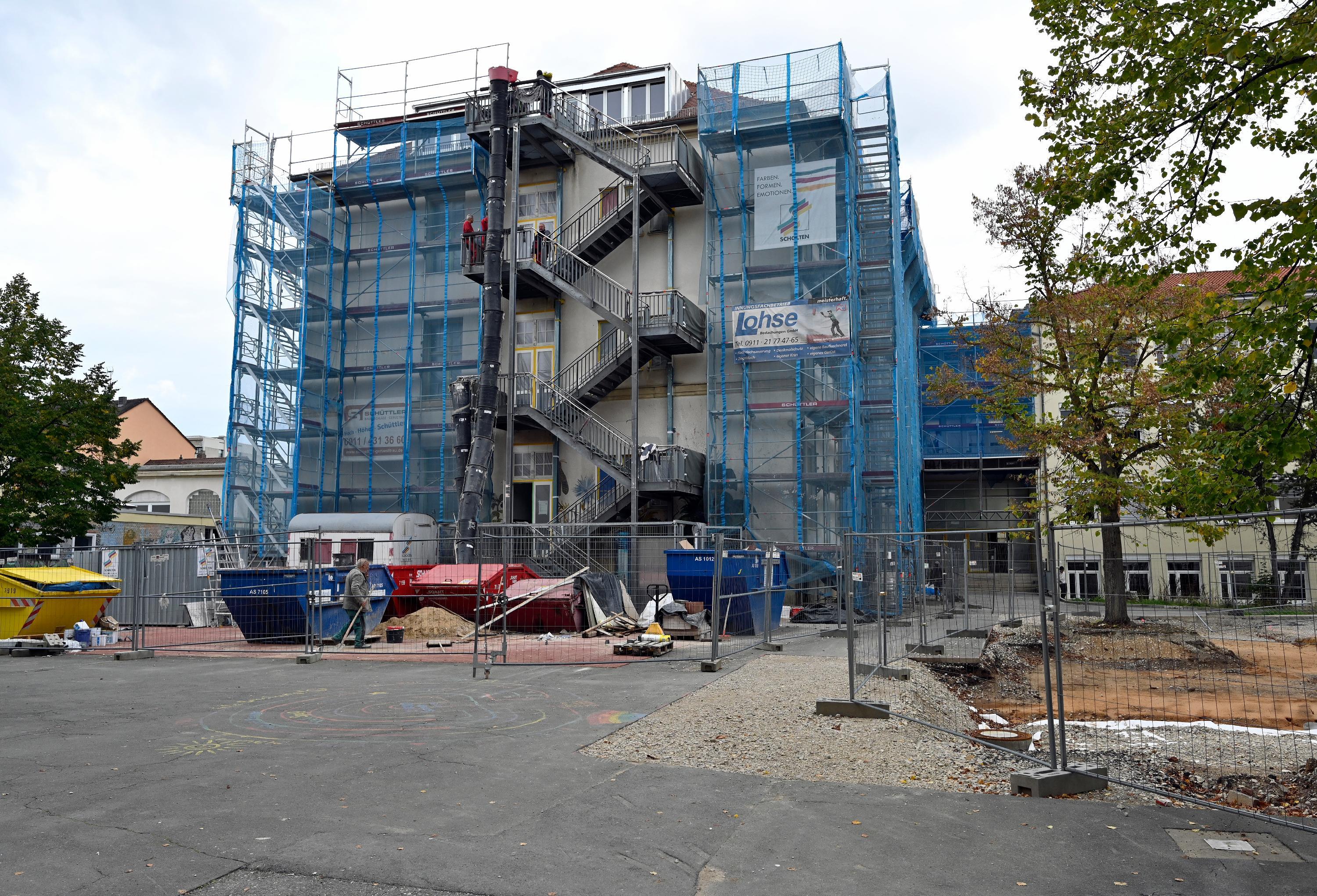 "Heller, freundlicher, smarter": So wird das Marie-Therese-Gymnasium in ...
