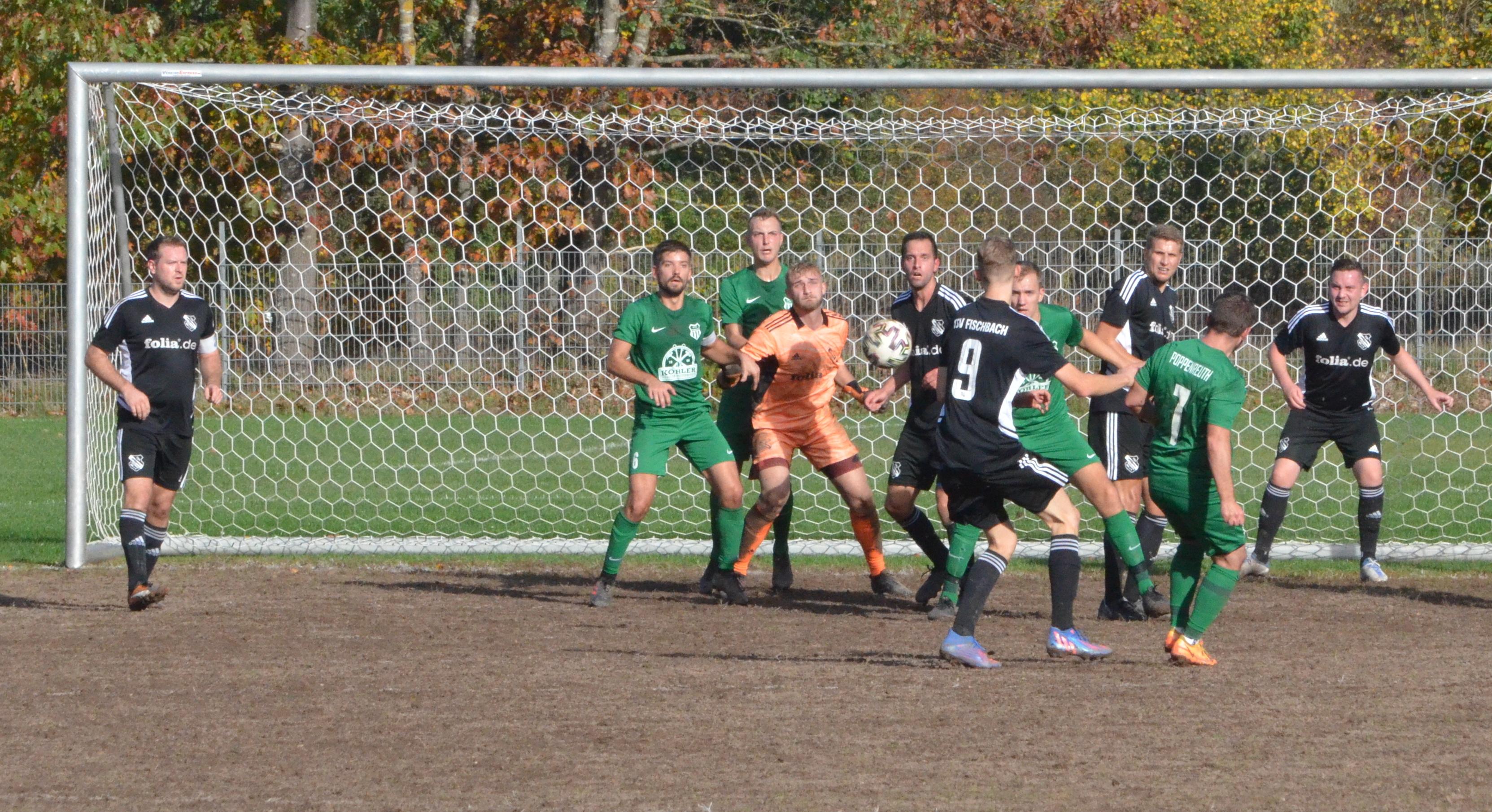Knogl erlöst den FC Altdorf, die Karpfen gehen baden