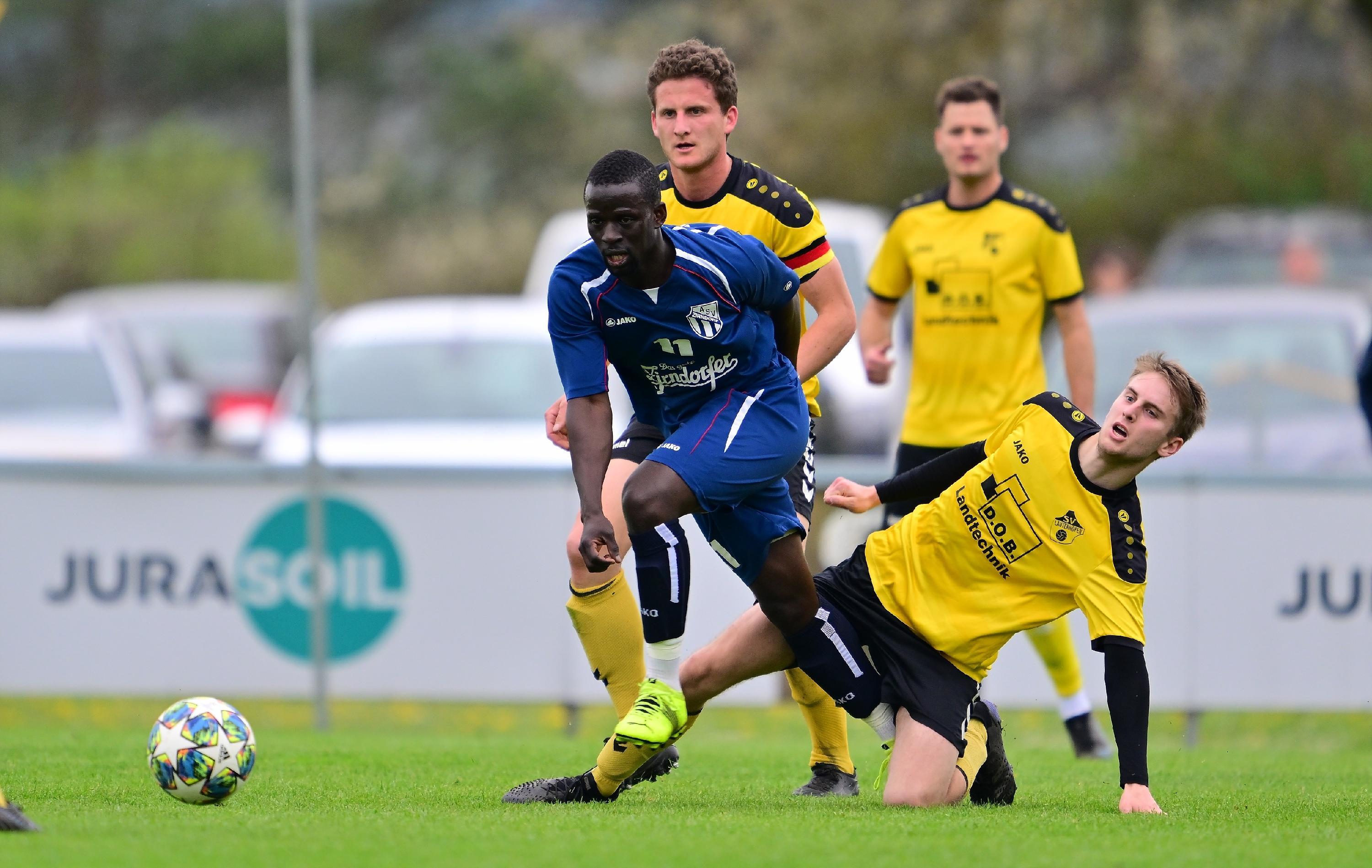 Kapitän Oumar Dieng über seinen ASV Zirndorf auf Platz drei: "Es geht ...