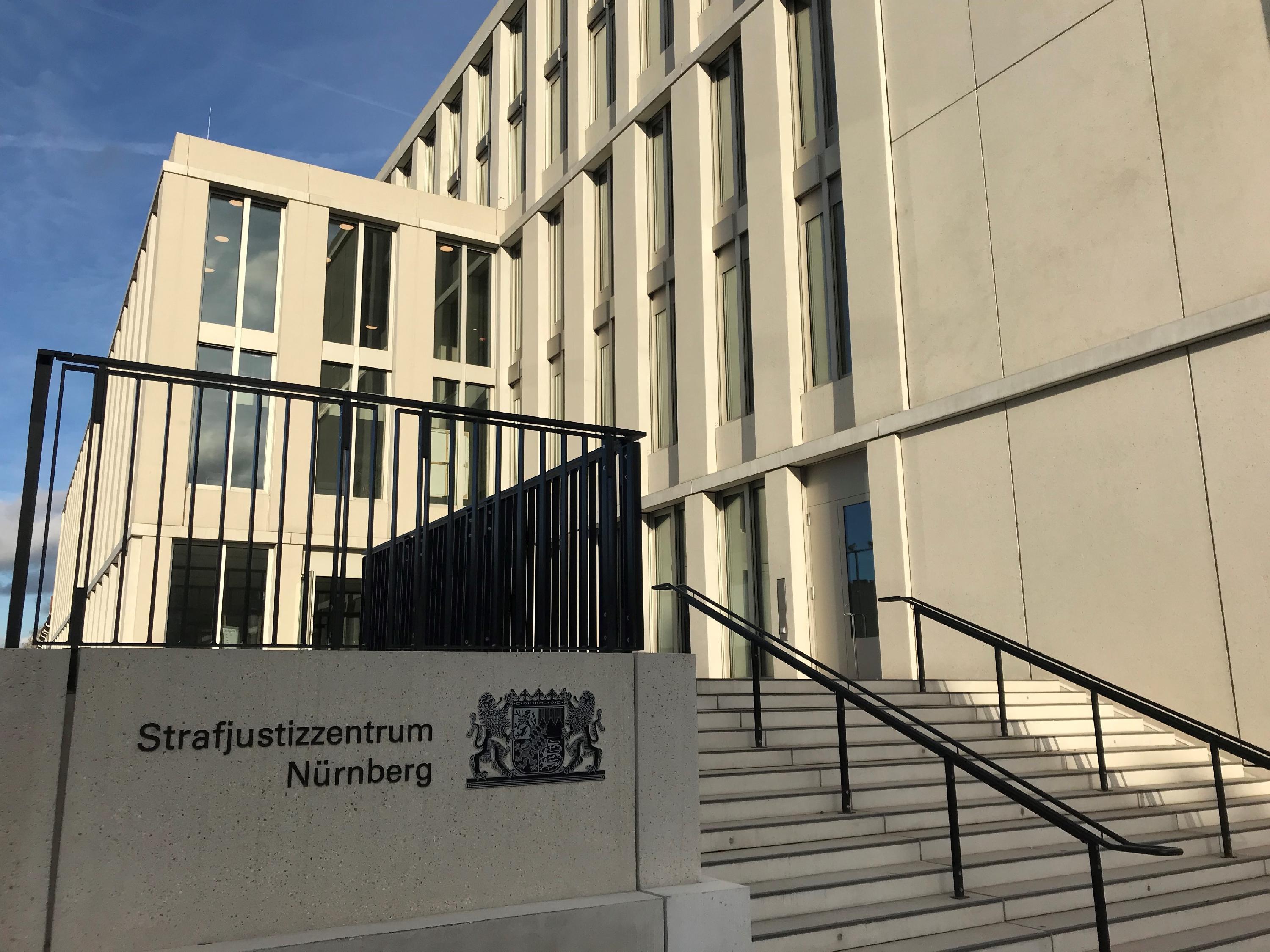 Pikante Details aus der Kanzlei und ein Eklat: So wehrt sich der ...