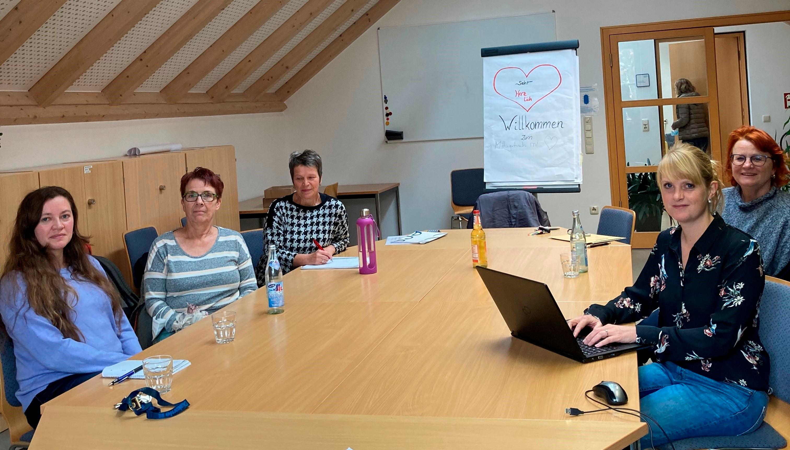 "Mittagstisch mit Herz" in Neumarkt für Menschen in prekären Lebenslagen