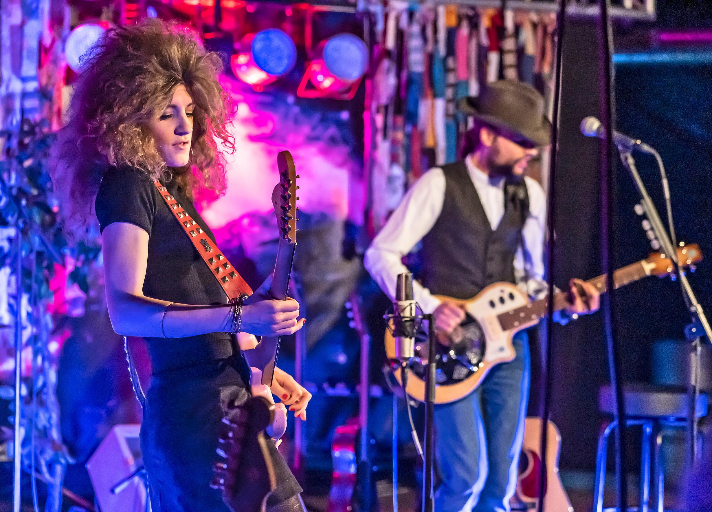 Traumhafte Geschichten: Die Schwabacher Gitarristin Ina Spang kann auch ...