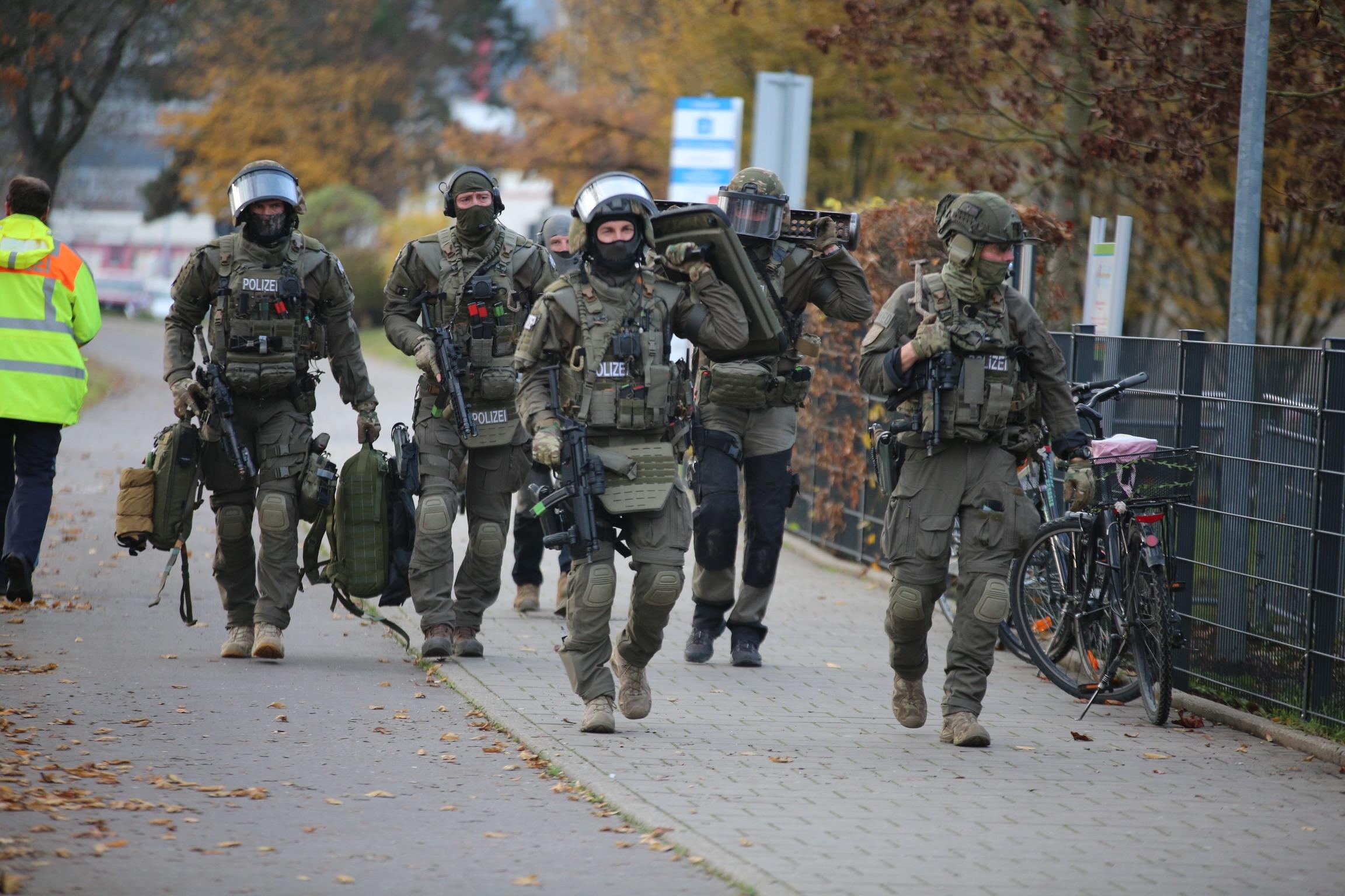 SEK-Einsatz in Regensburg: Geiselnahme und Lebensgefahr vermutet