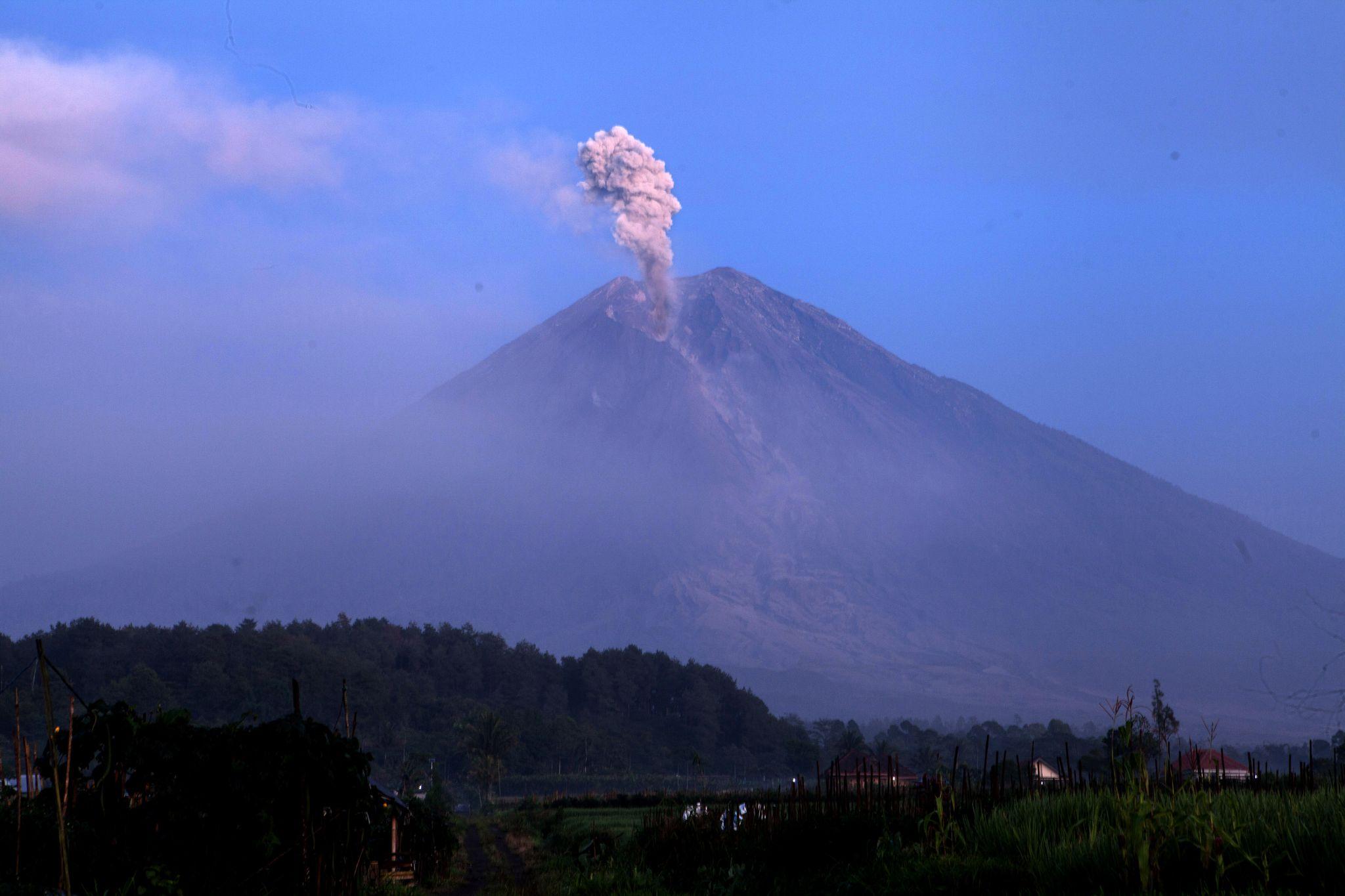 Indonesischer Vulkan beruhigt sich nach gewaltiger Eruption