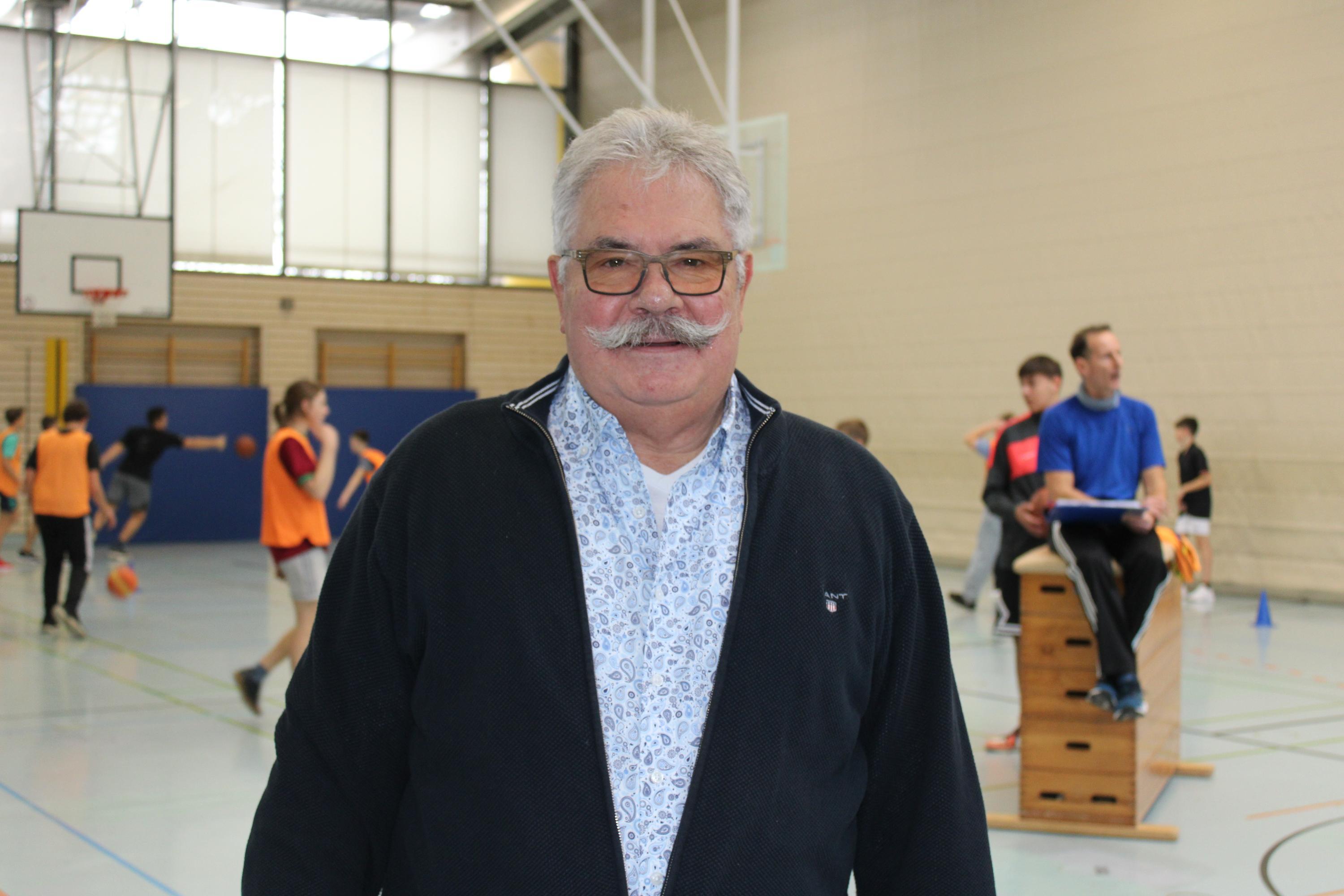 Der Mann hinter der Hallenfußballrunde: Udo Kramer hat ein Herz für die ...