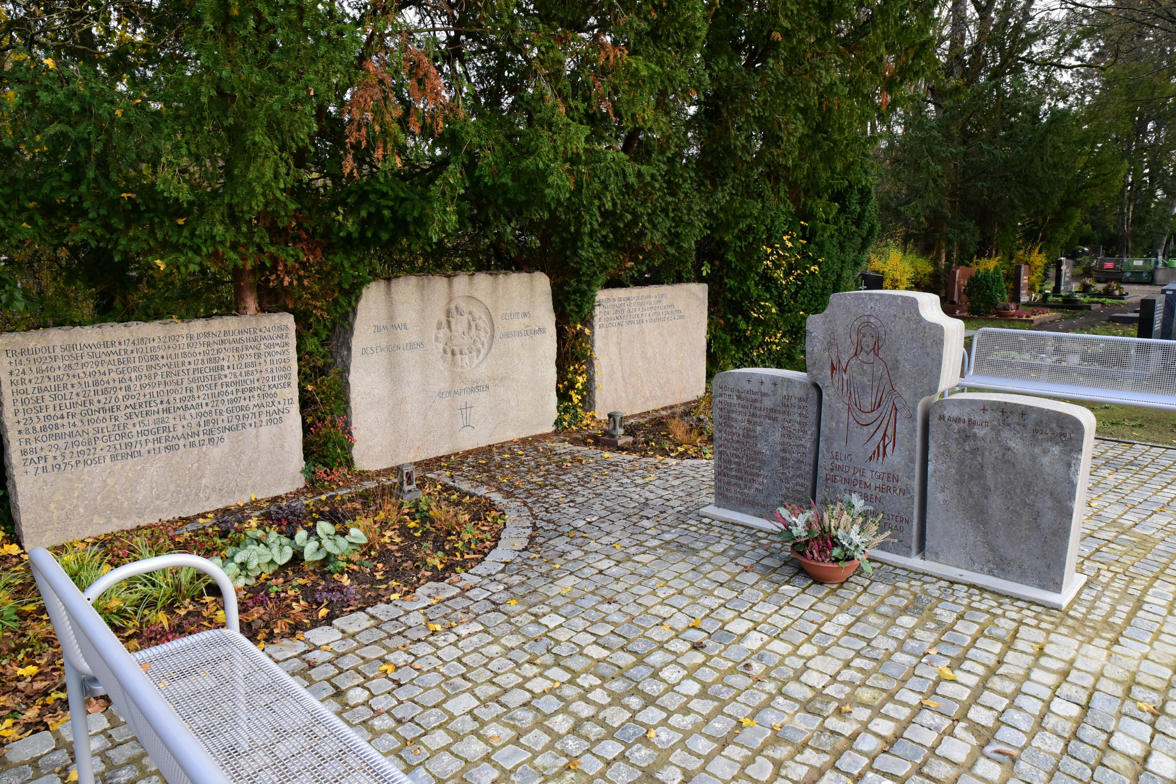 Auf dem Alten Friedhof in Forchheim: Die spannende Geschichte hinter ...