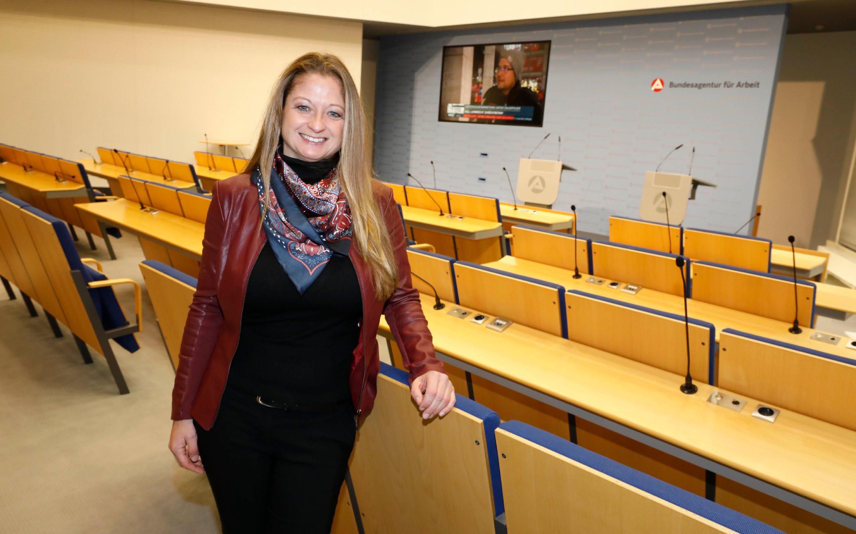 Markantes Hochhaus im Osten Nürnbergs: So sieht es in der Zentrale der ...