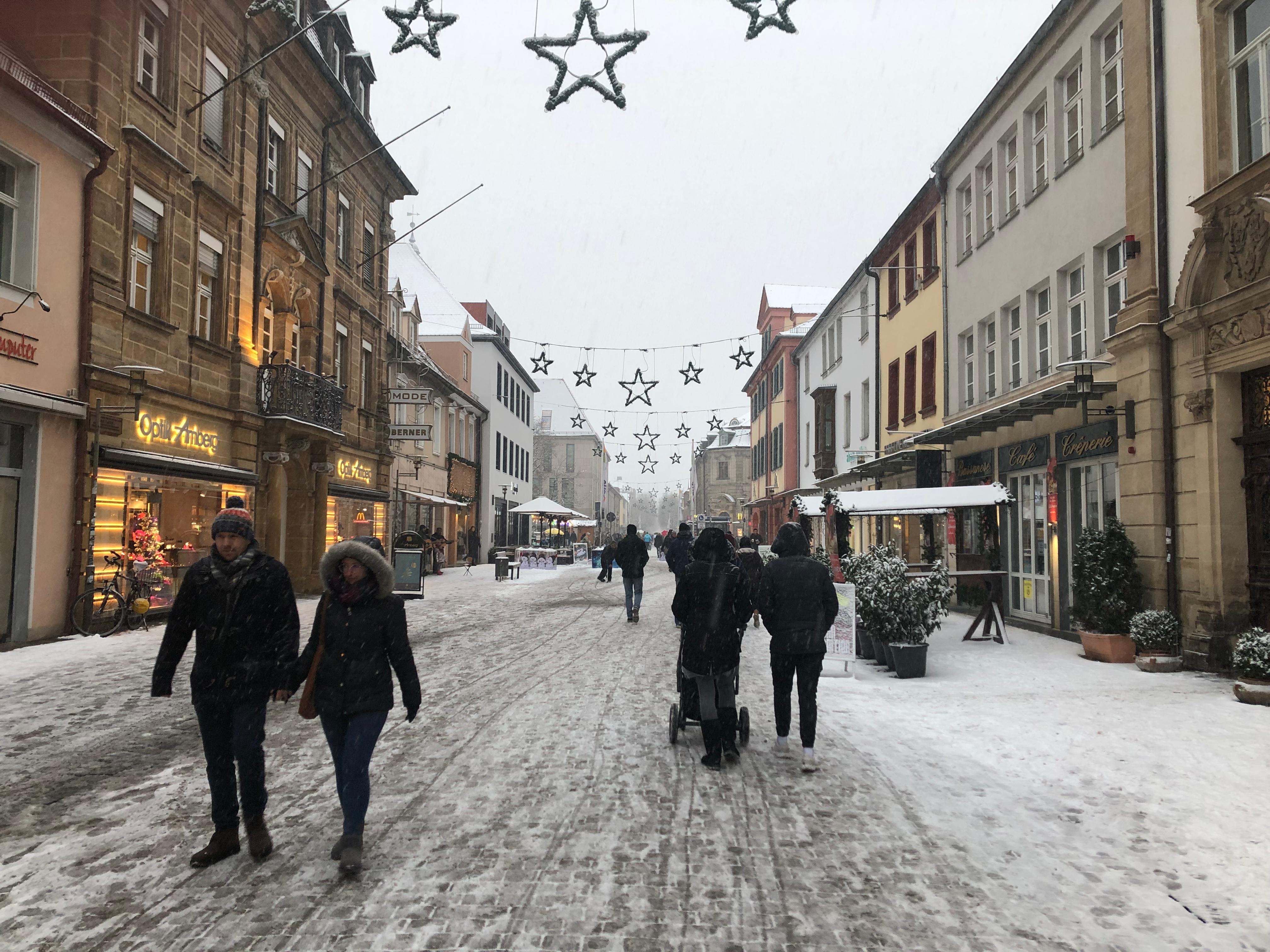 Innenstadt von Erlangen wird zur Winterlandschaft | Nordbayern