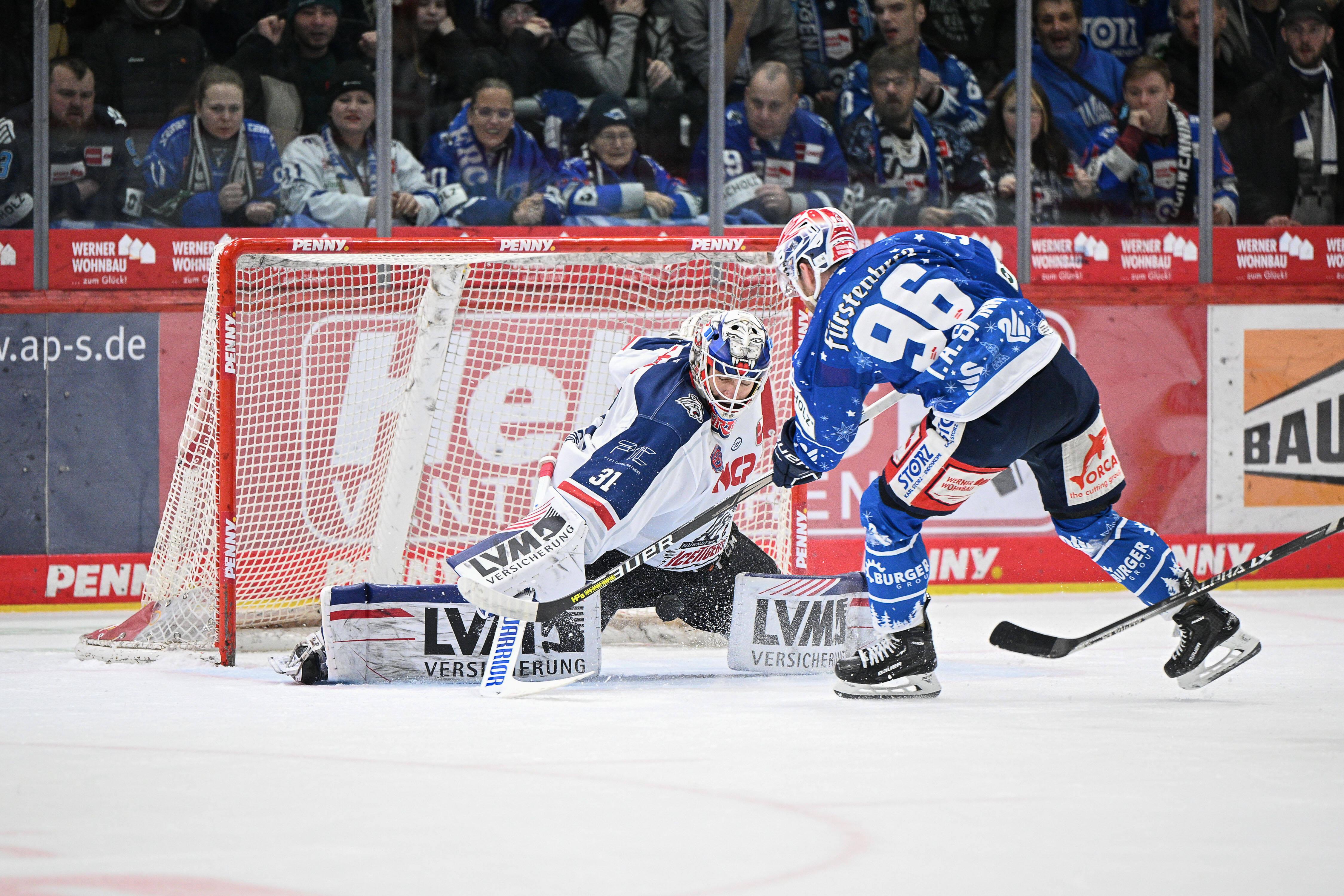 Geschenke für den Konkurrenten: Ice Tigers harm- und torlos