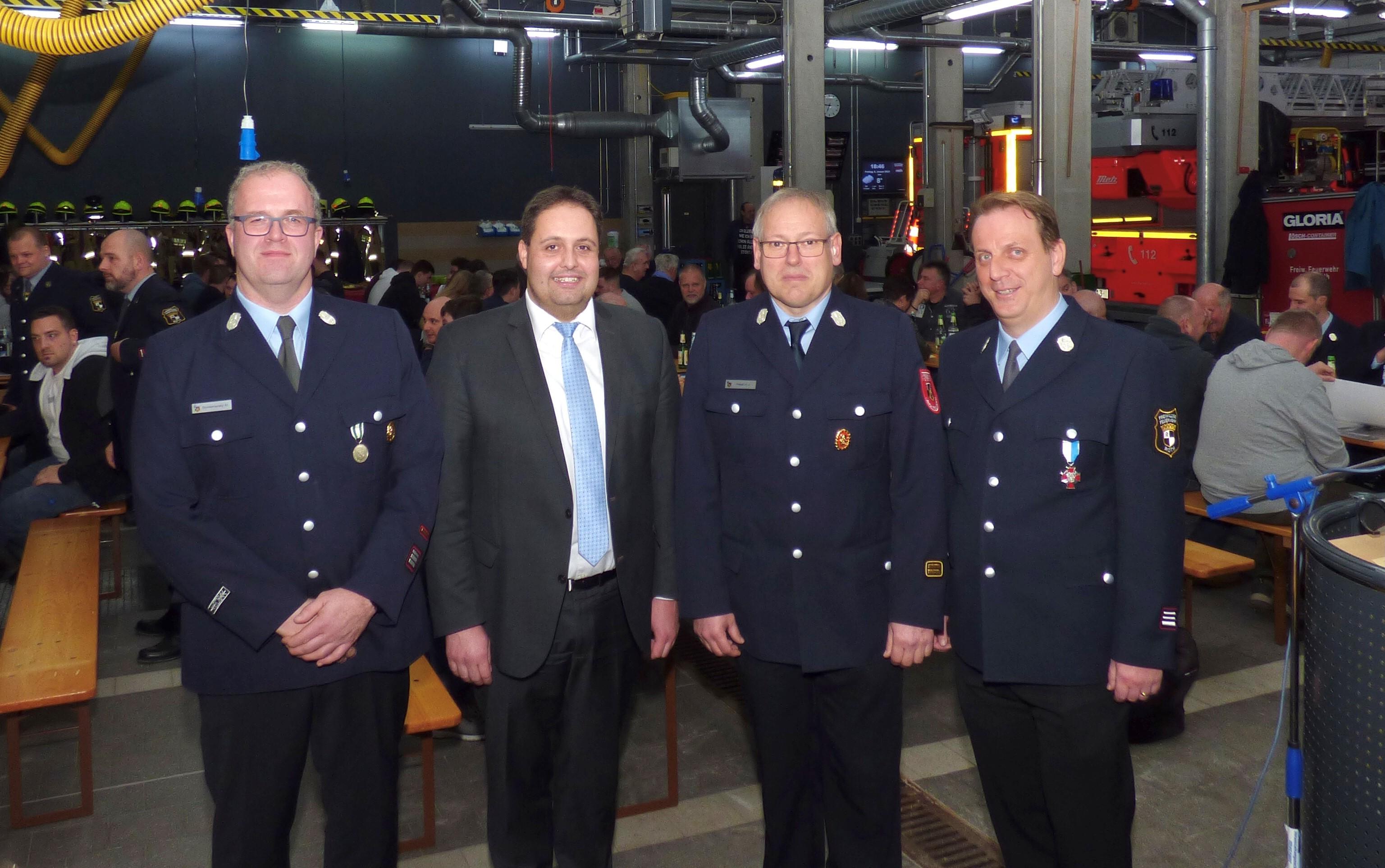 Freiwillige Feuerwehr Roth bekommt einen neuen Kommandanten - und ...