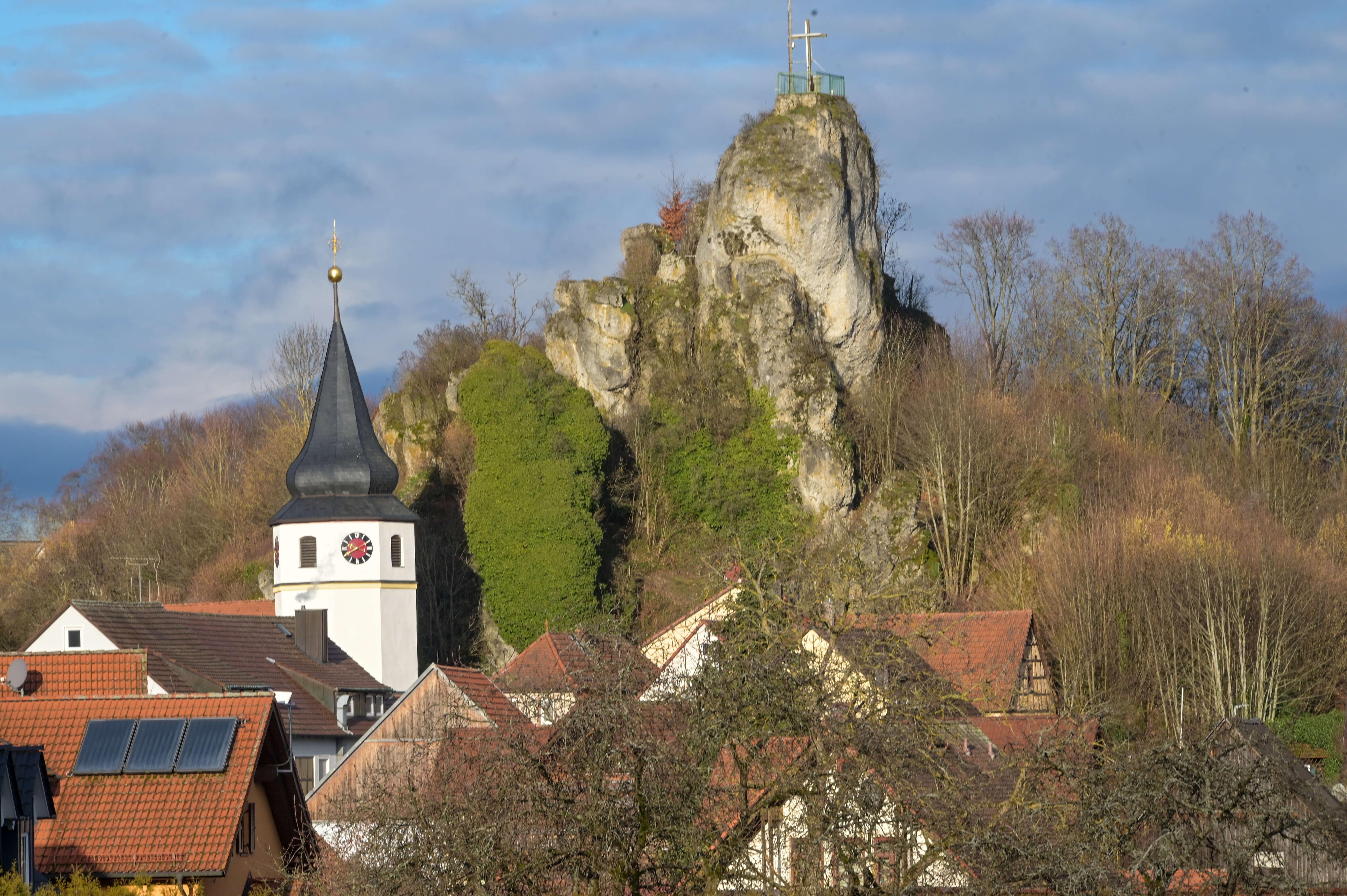 Ausblick vom höchsten Punkt im Land: So schön ist Wichsenstein in der ...