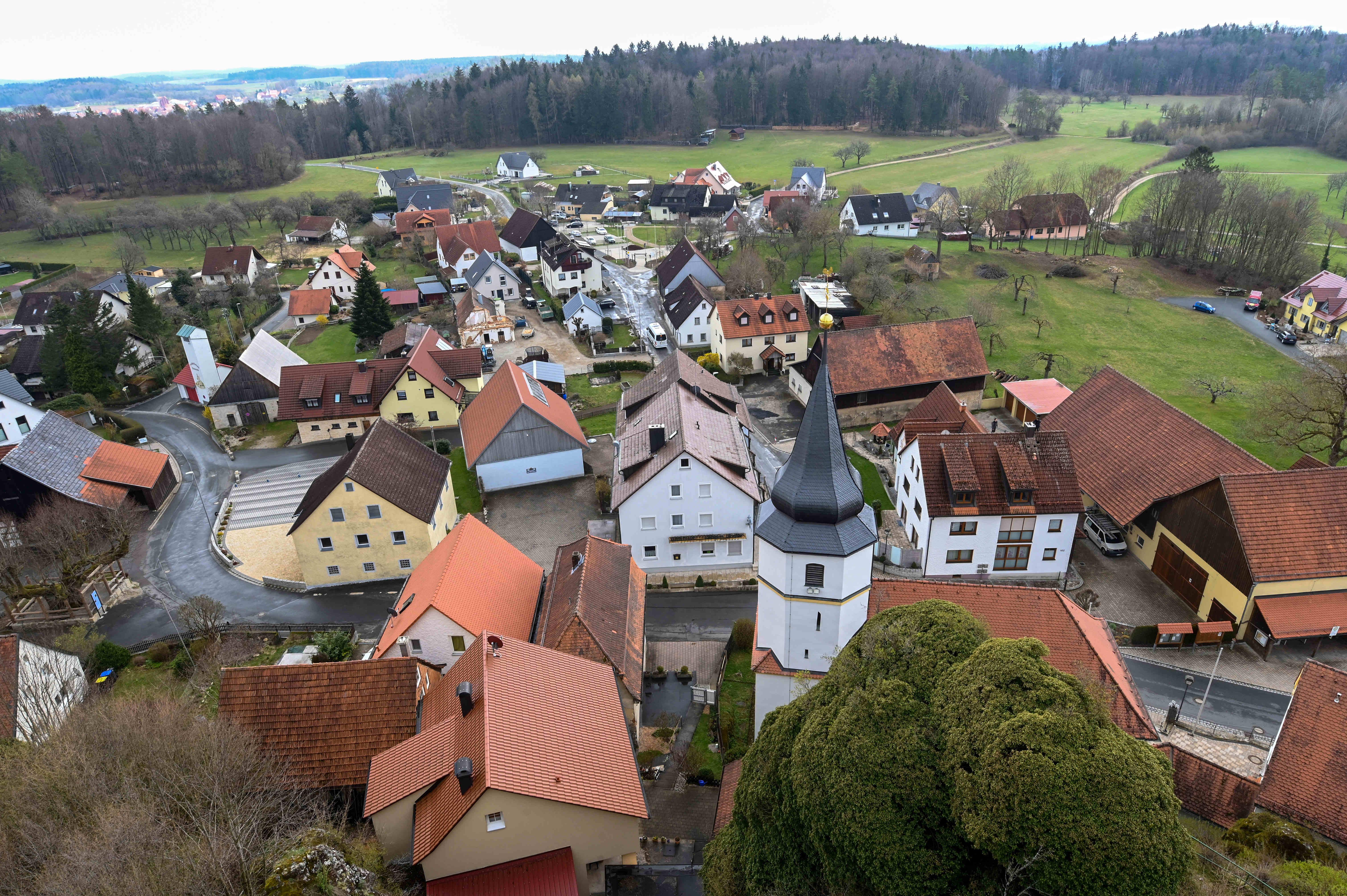 Ausblick vom höchsten Punkt im Land: So schön ist Wichsenstein in der ...