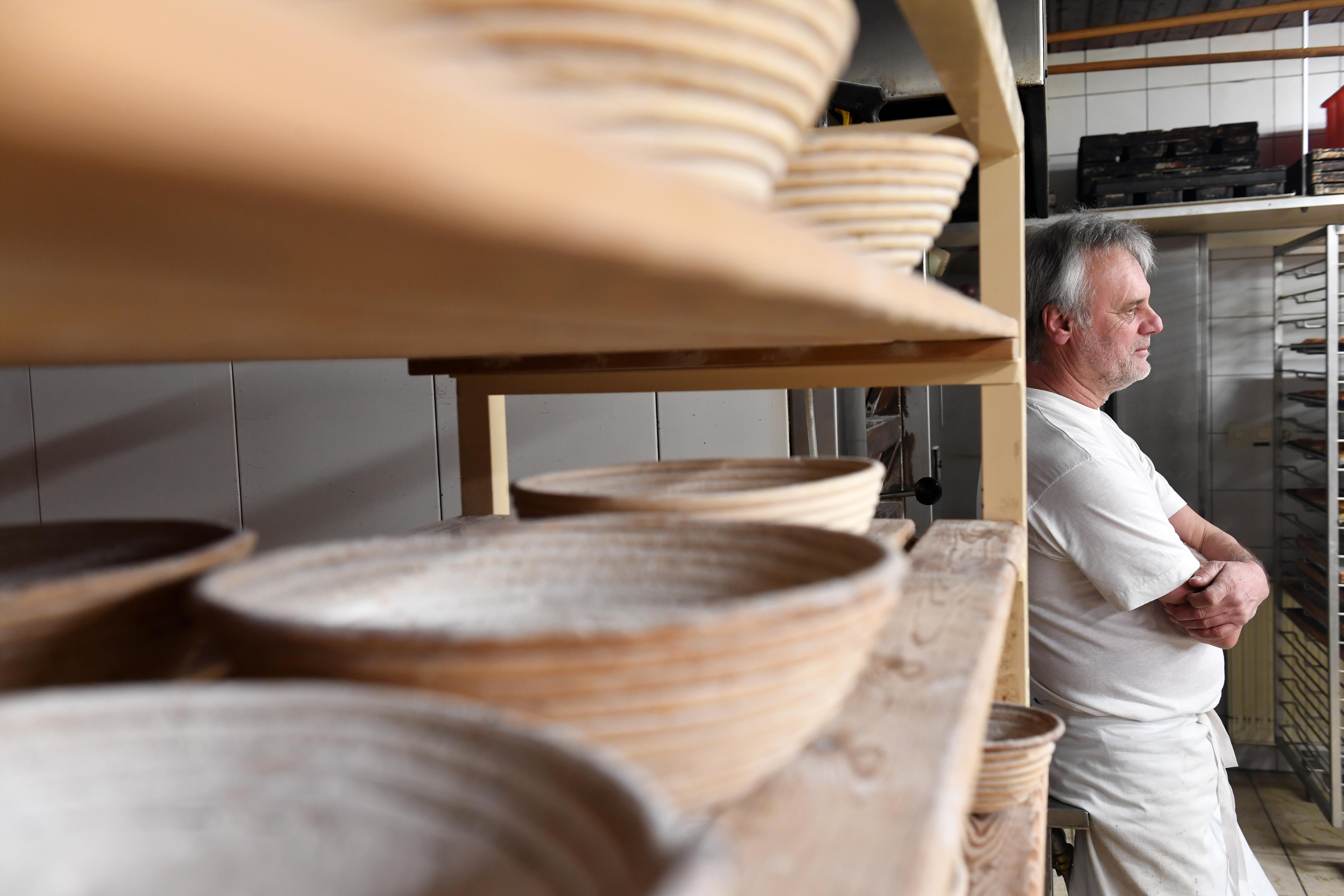 Zu Besuch in der Holzofenbäckerei Mehl in Hetzles: Ein Blick hinter die ...