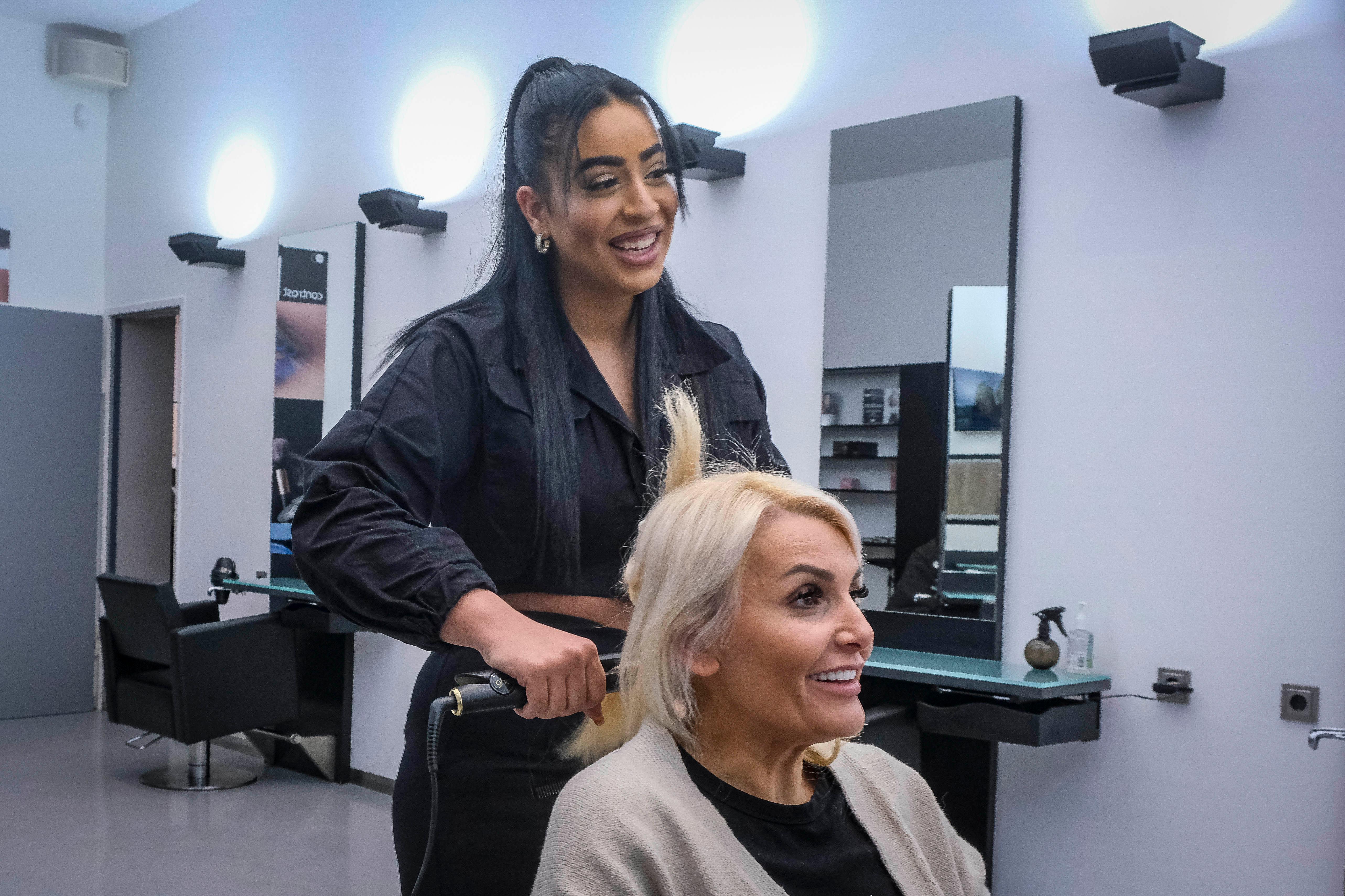 Waschen, Schneiden, Mund halten: Kommt der Trend "Silent Cut" auch nach ...