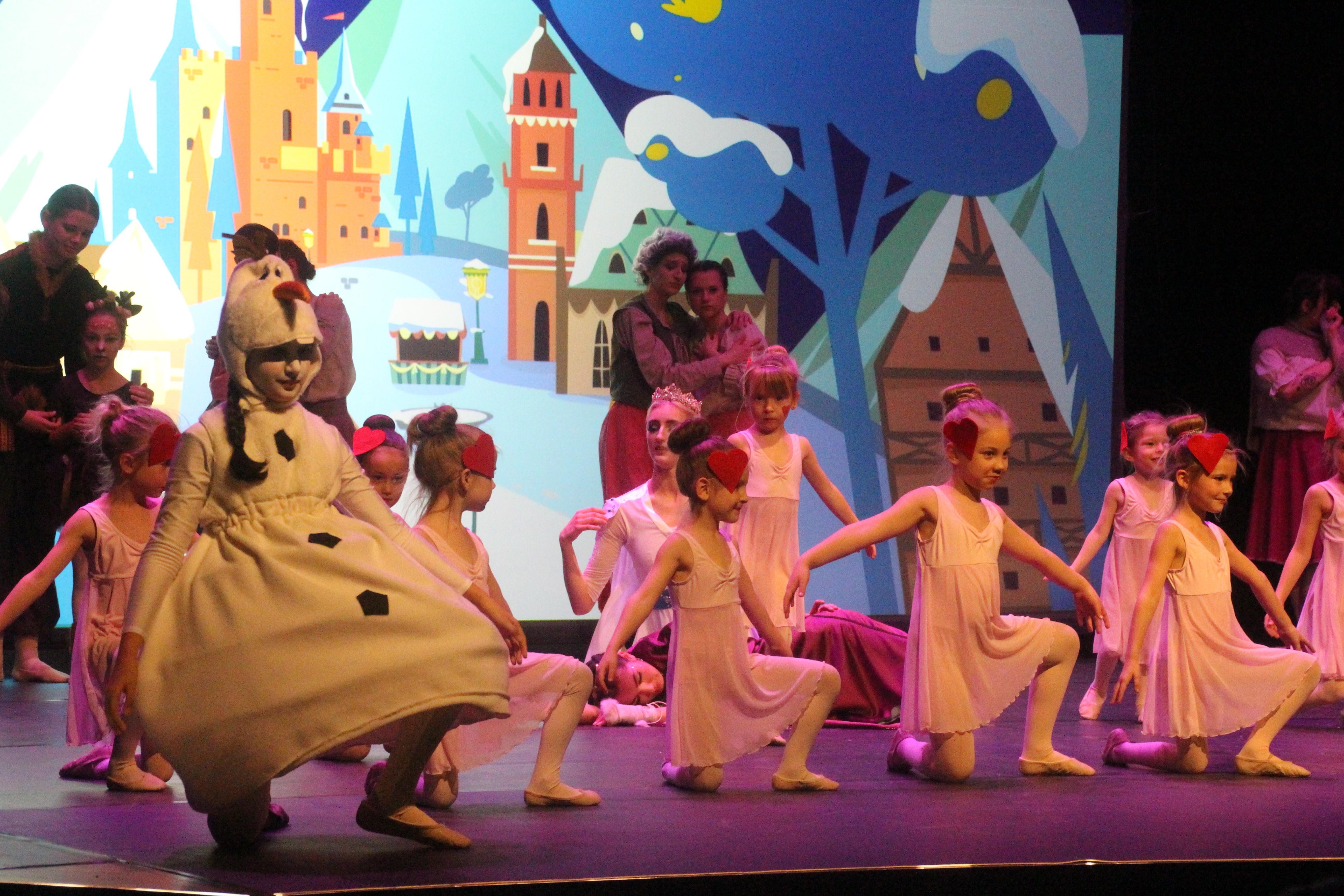 Tanzhaus Gunzenhausen: Wie ein Ballett die Besucher in der Stadthalle ...