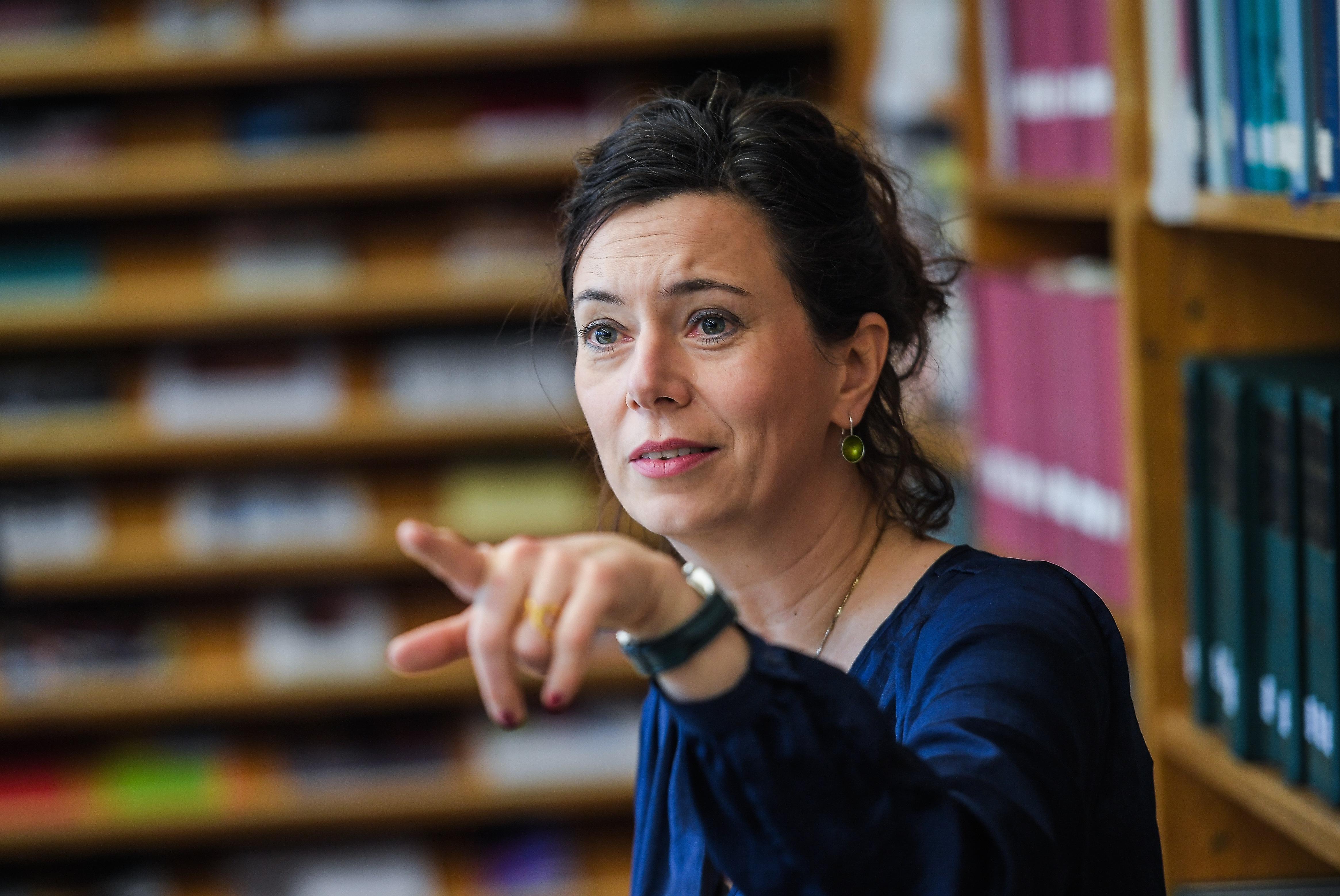 "Dunkelblum"-Autorin Eva Menasse kommt zum NN-Talk ins Museum für ...