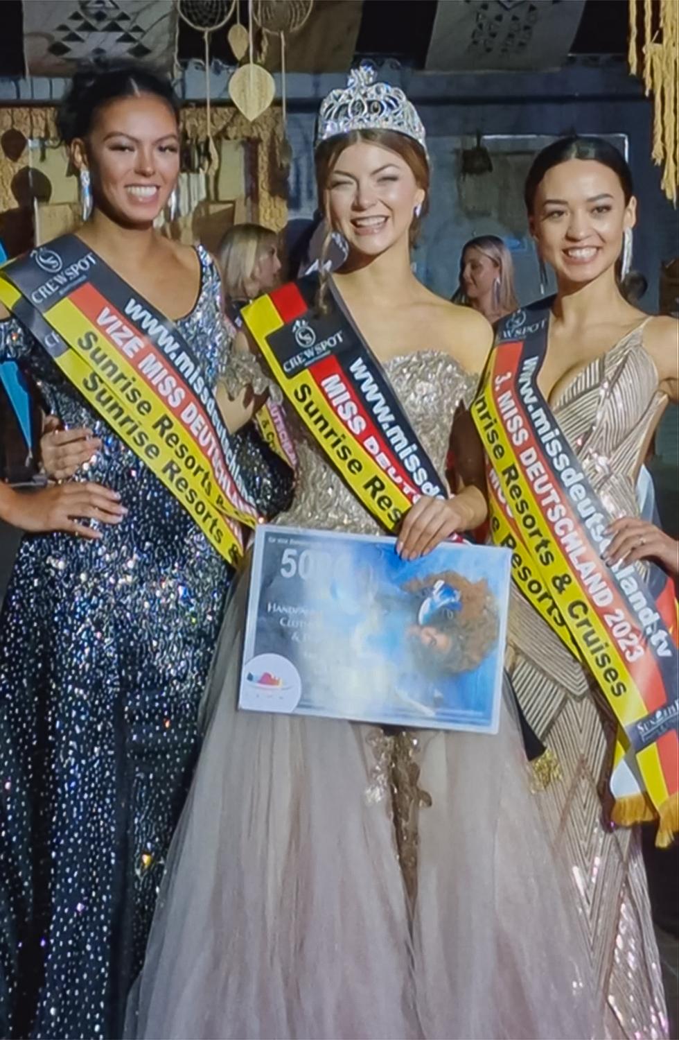 Showtime in Ägypten: Fränkin Antonia Einzinger ist die neue "Miss ...