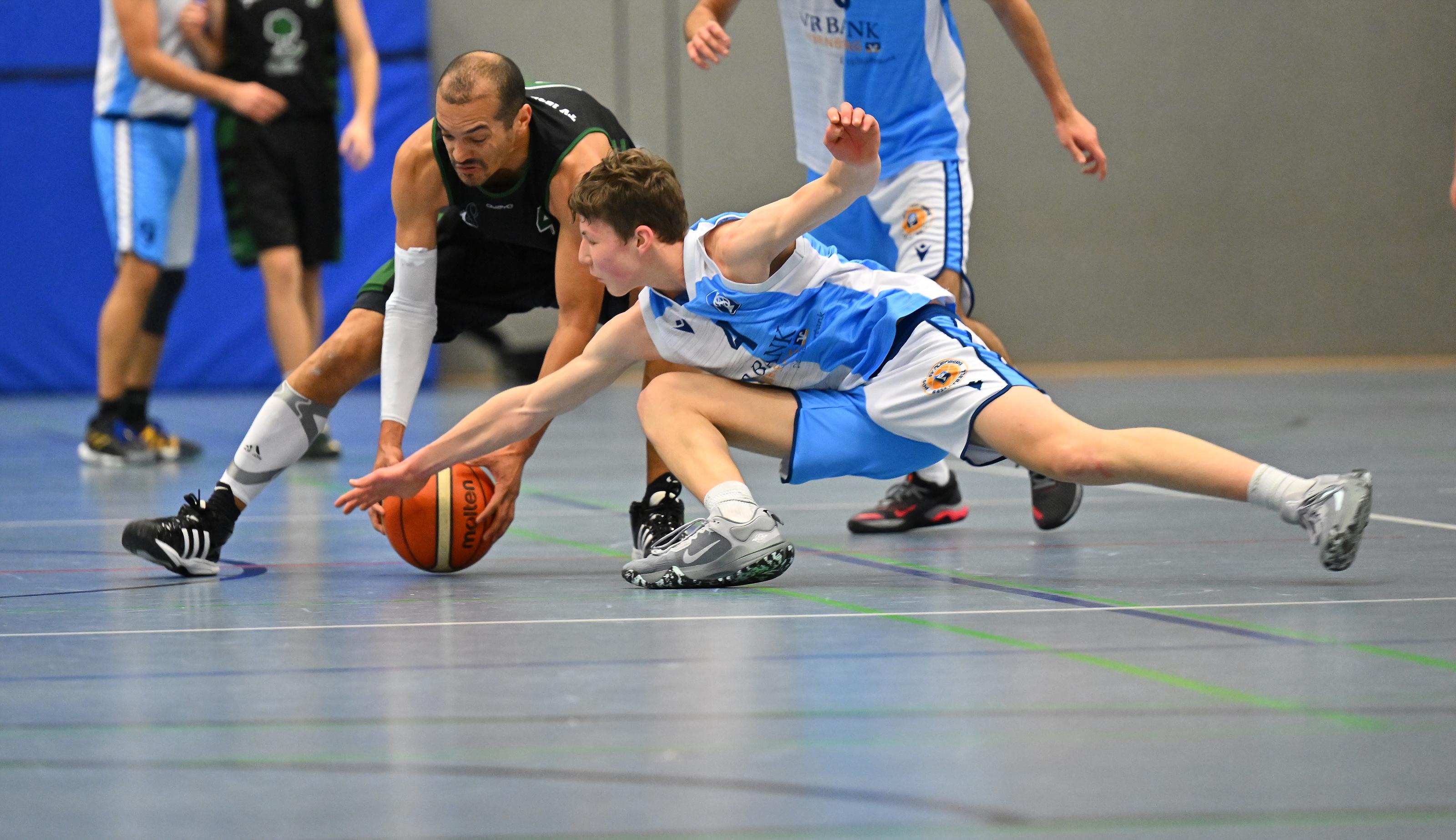 Post SV Nürnberg gegen den TV 48 Schwabach: Meisterfeier mit Spezi?