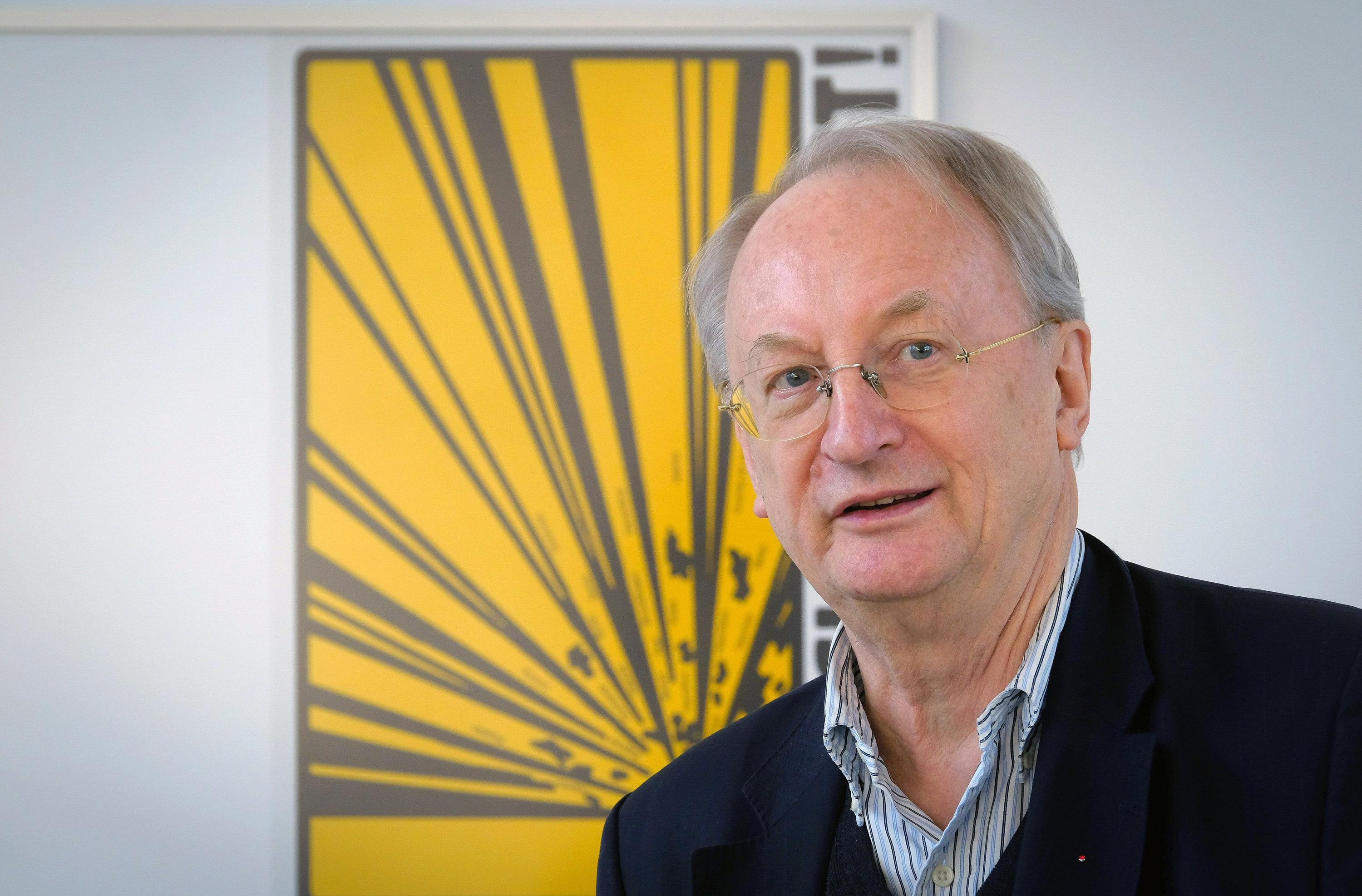 Plakat mit Dürers Mutter: Polit-Grafiker und Rechtsanwalt Klaus Staeck ...