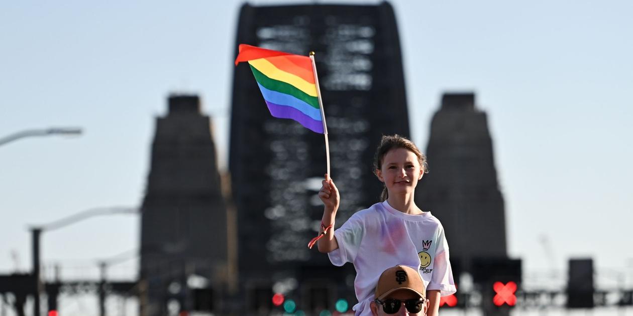 Sydney: WorldPride endet mit Marsch über die Harbour Bridge Sydney: WorldPride endet mit Marsch über die Harbour Bridge